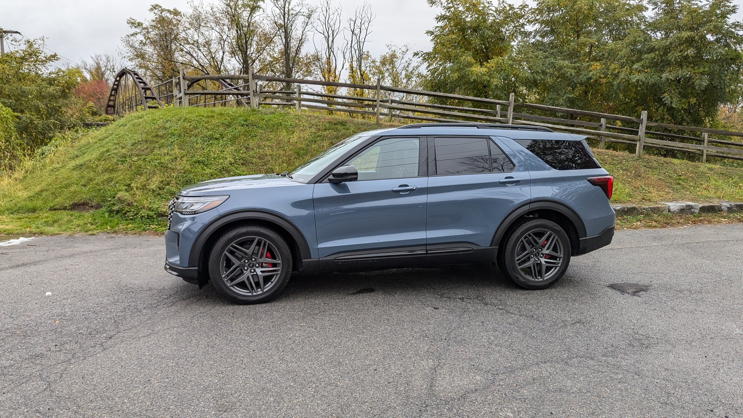 2025 Ford Explorer ST Review: Is the pace worth the price? - Autoblog