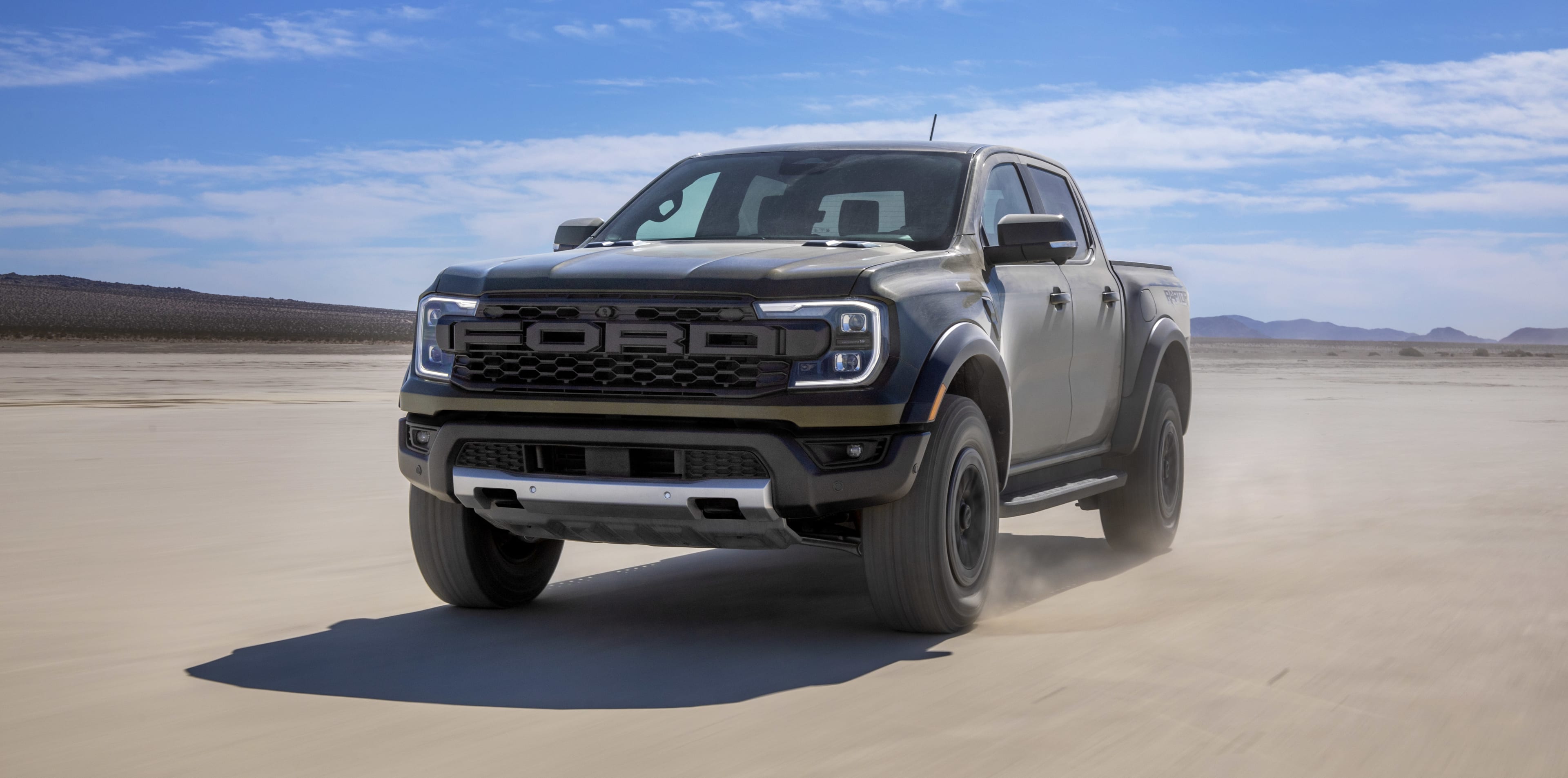 2025 Chevy Colorado ZR2 Vs. 2025 Ford Ranger Raptor: 5 Major ...