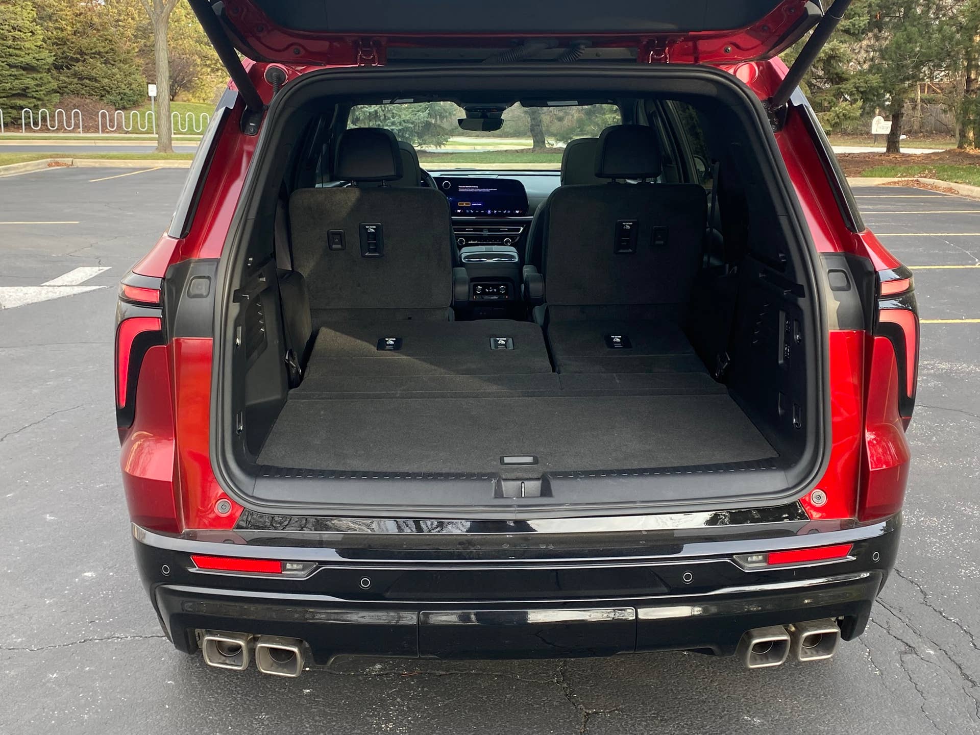2025 Ford Explorer vs 2025 Chevrolet Traverse: Which is America's best ...