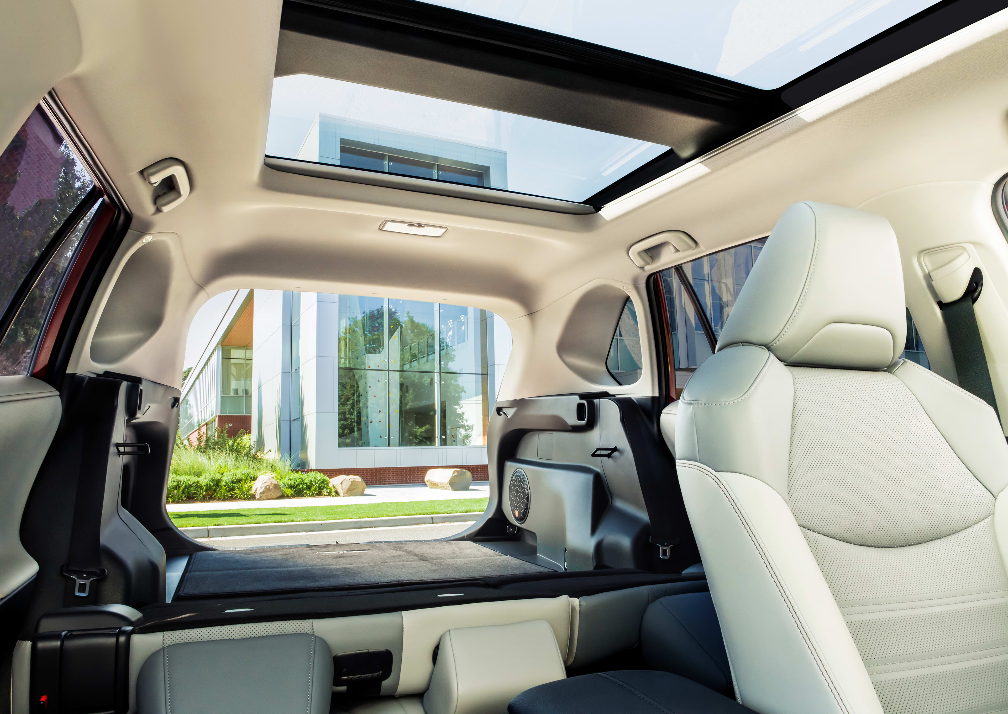 2025 Toyota RAV4: 7 reasons to love it, 4 reasons to think twice - Autoblog