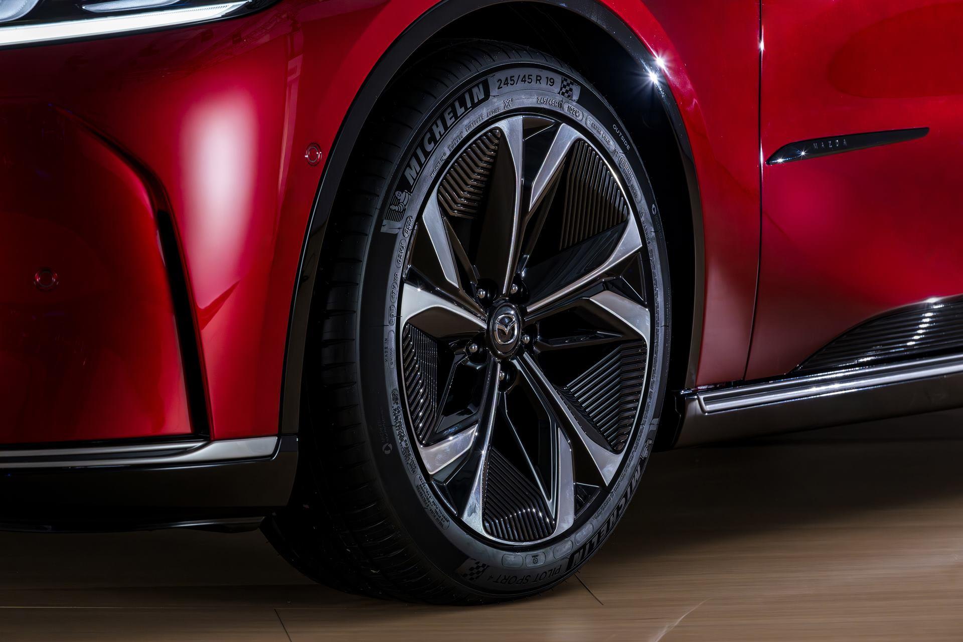 Mazda reveals the gorgeous 6e all-electric sedan - Autoblog