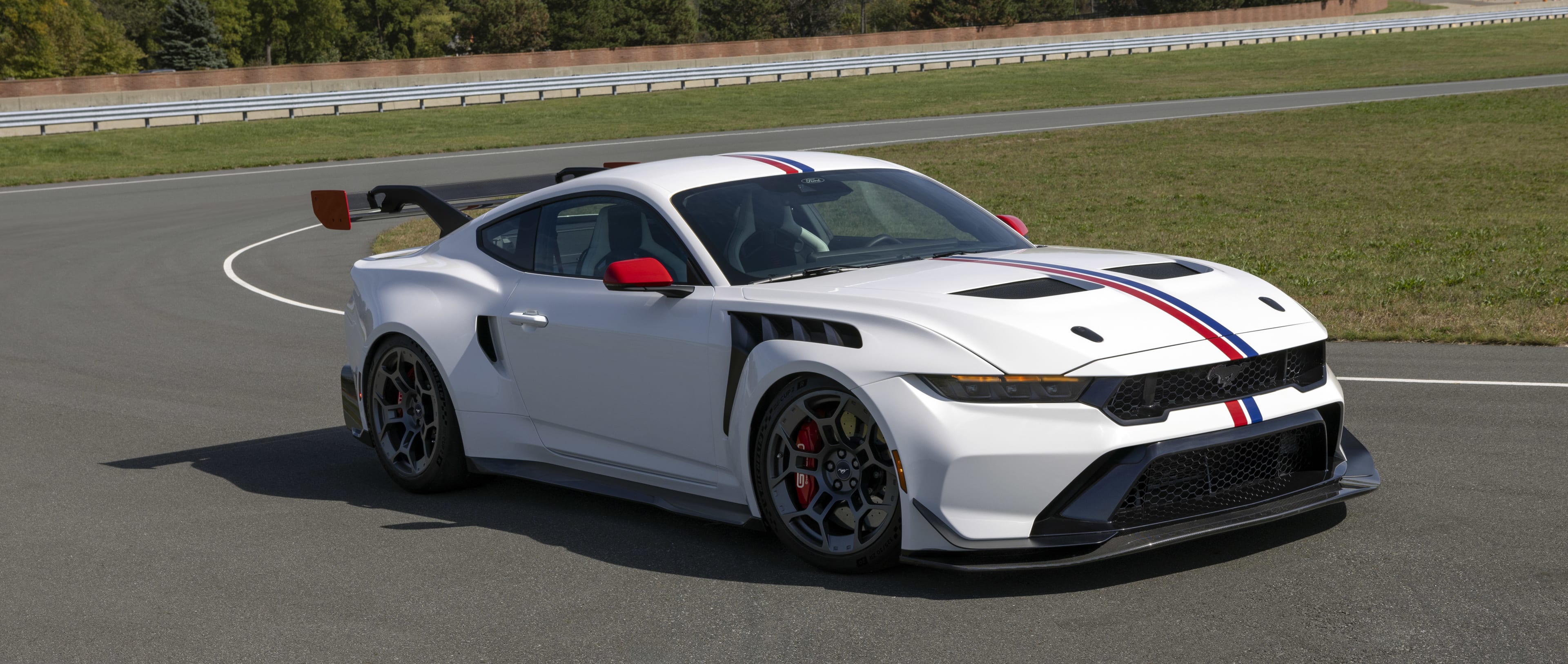 Leaked letter reveals Jaguar designers' doubts about controversial rebranding - Autoblog