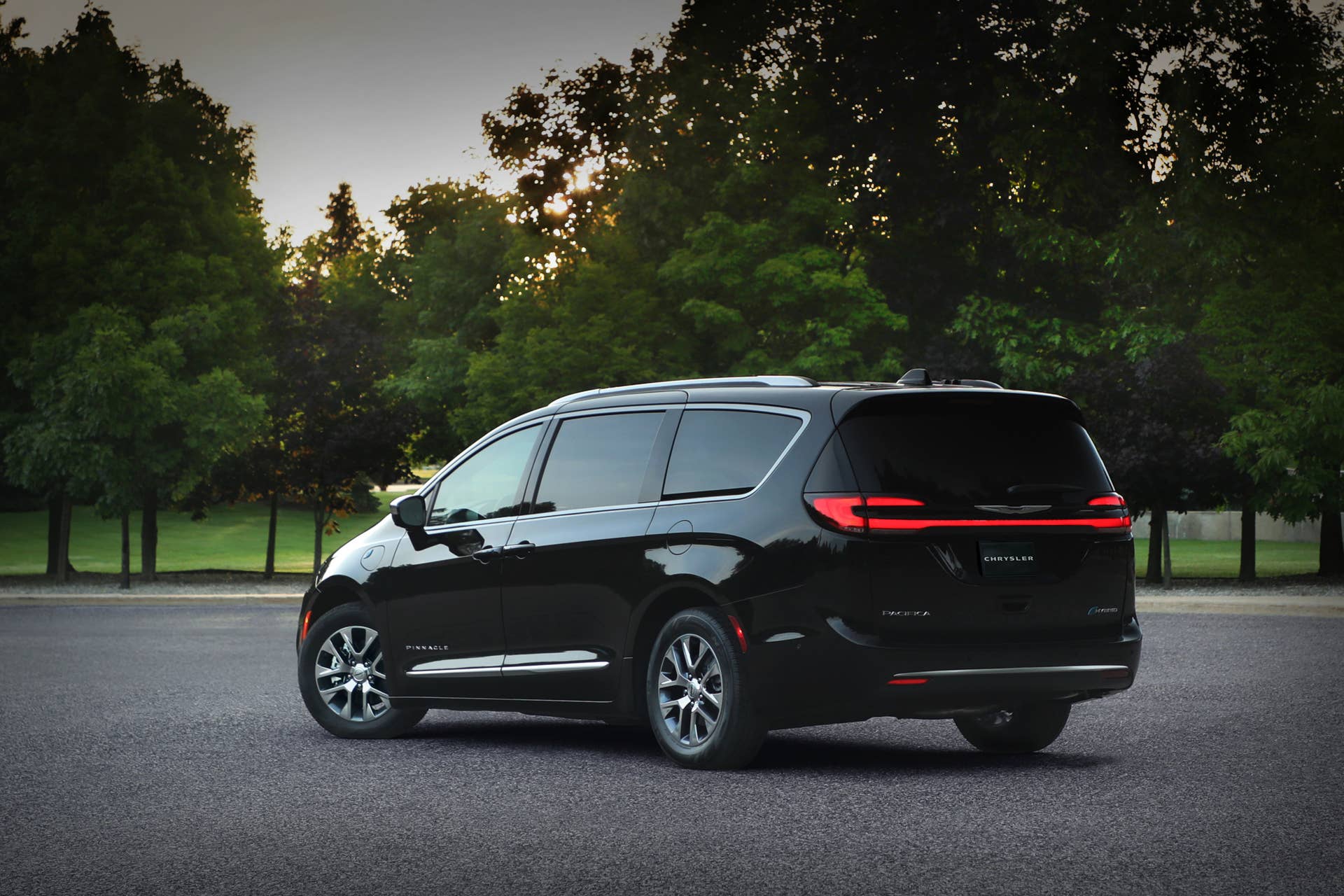 Why Chrysler’s EV blueprint was destined to fail - Autoblog