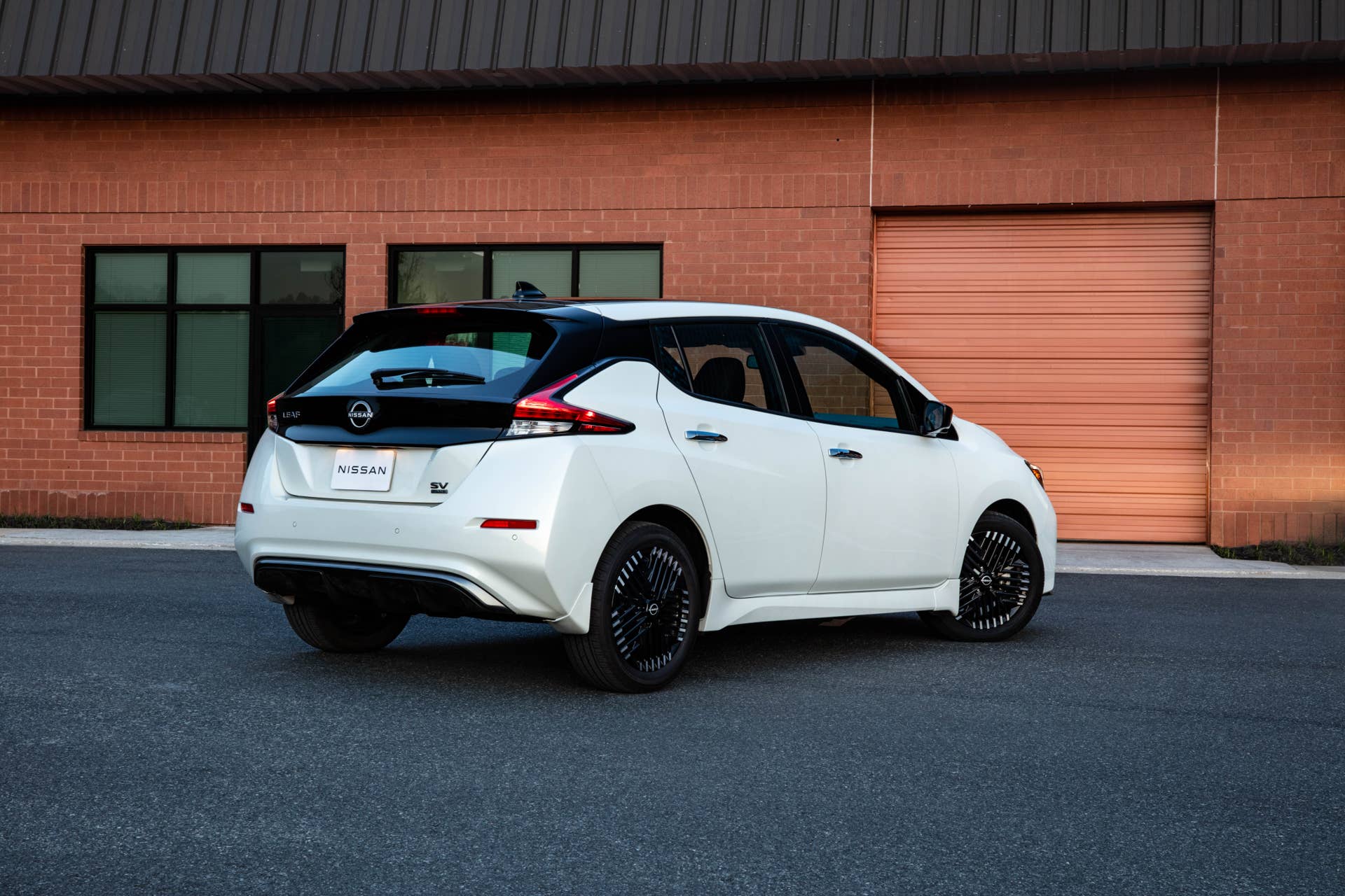 With a New Nissan Leaf Coming, is the Current 2025 Nissan Leaf Worth it ...