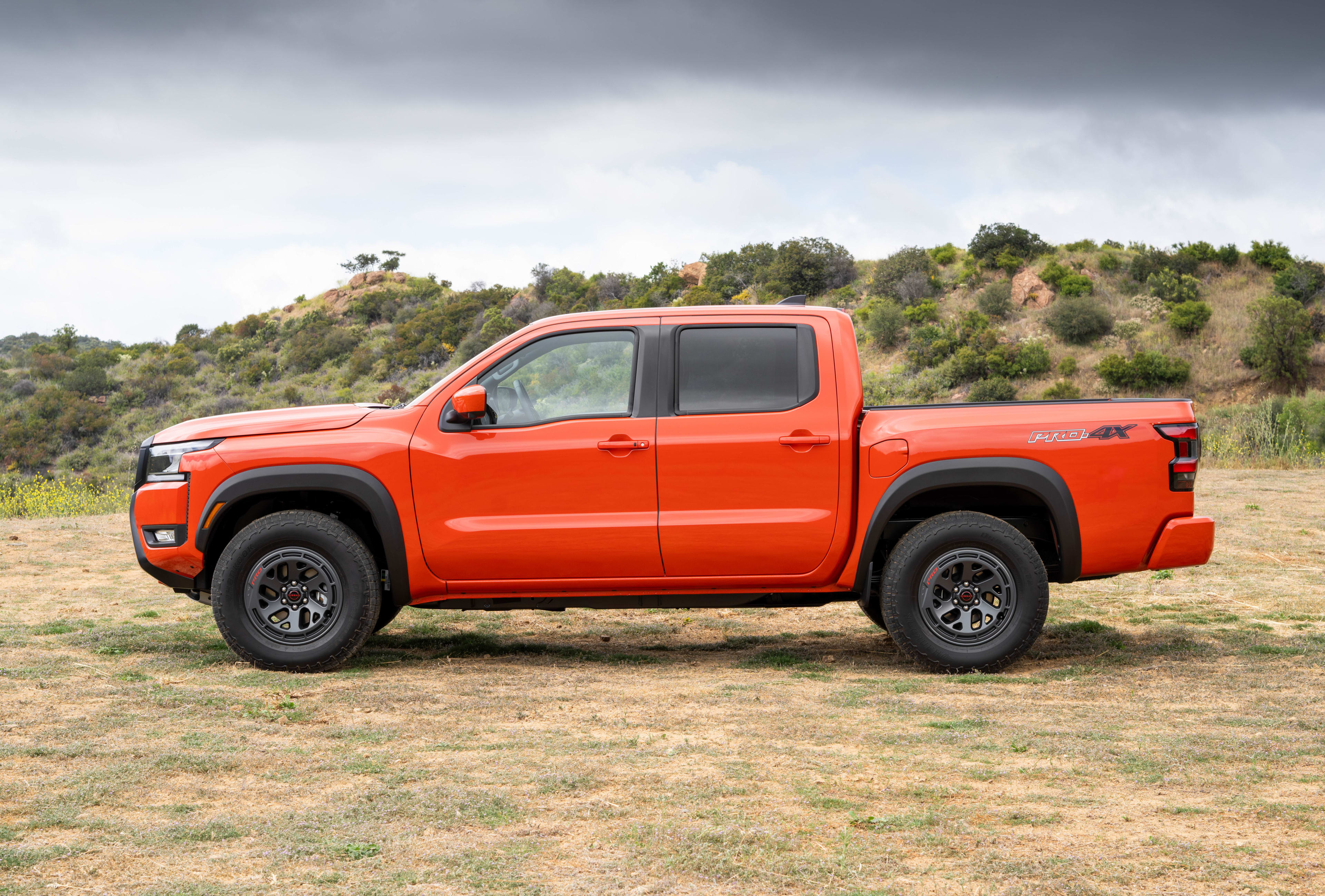 Thinking about buying a Toyota Tacoma? Here are other top choices to ...