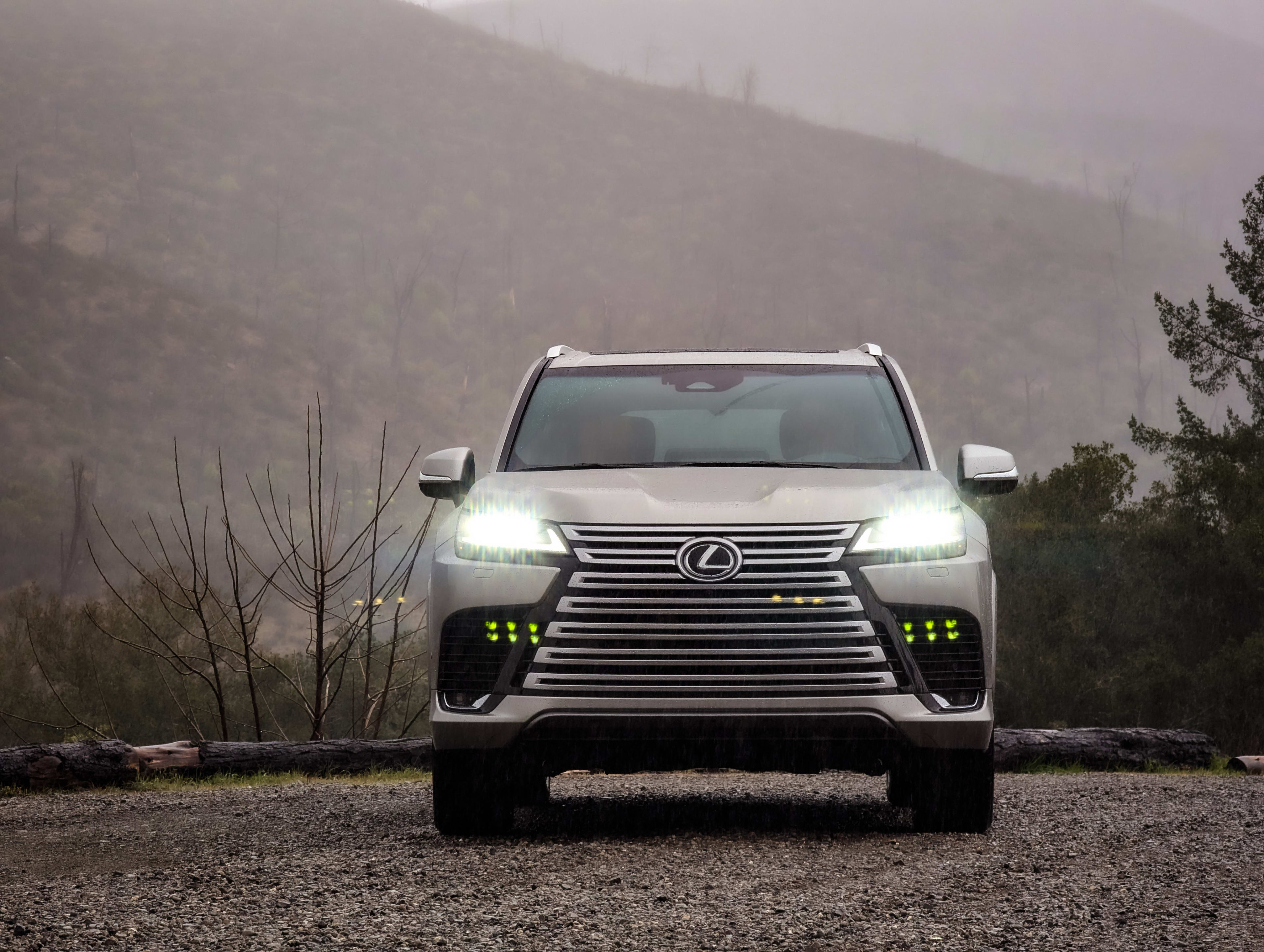 2025 Lexus LX 700h review: A hybrid SUV that defies expectations - Autoblog