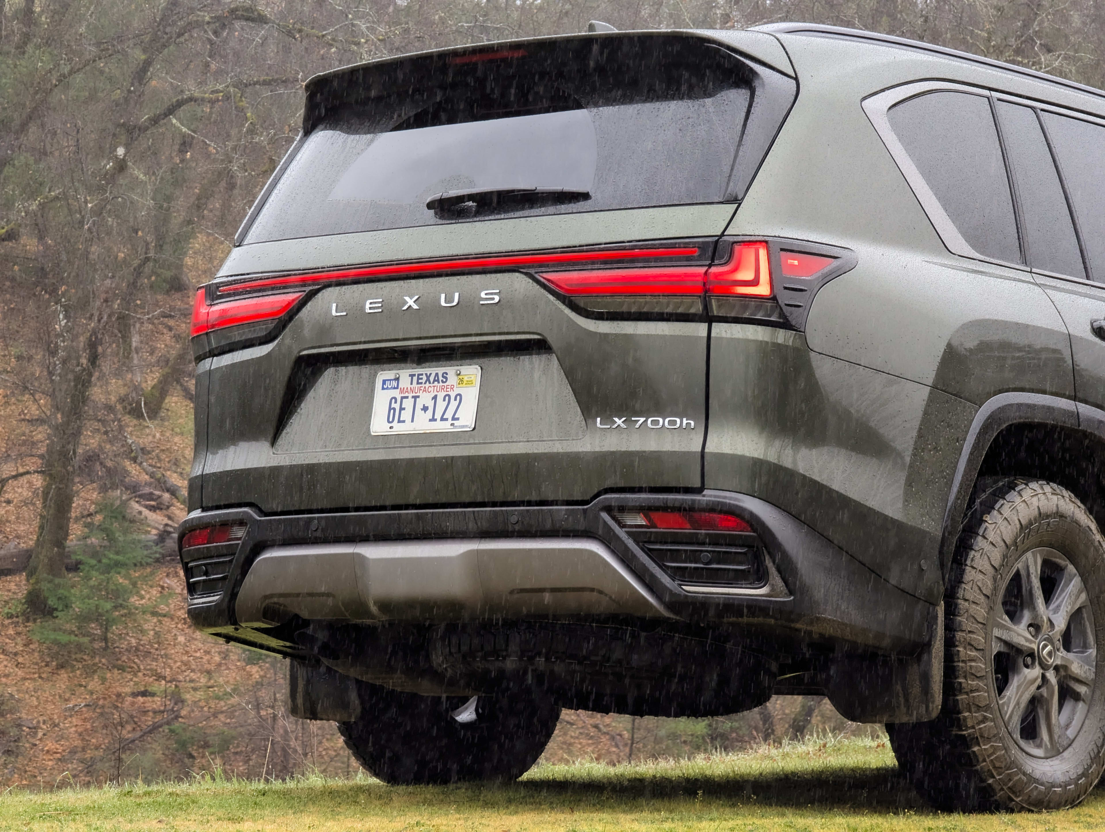 2025 Lexus LX 700h review: A hybrid SUV that defies expectations - Autoblog