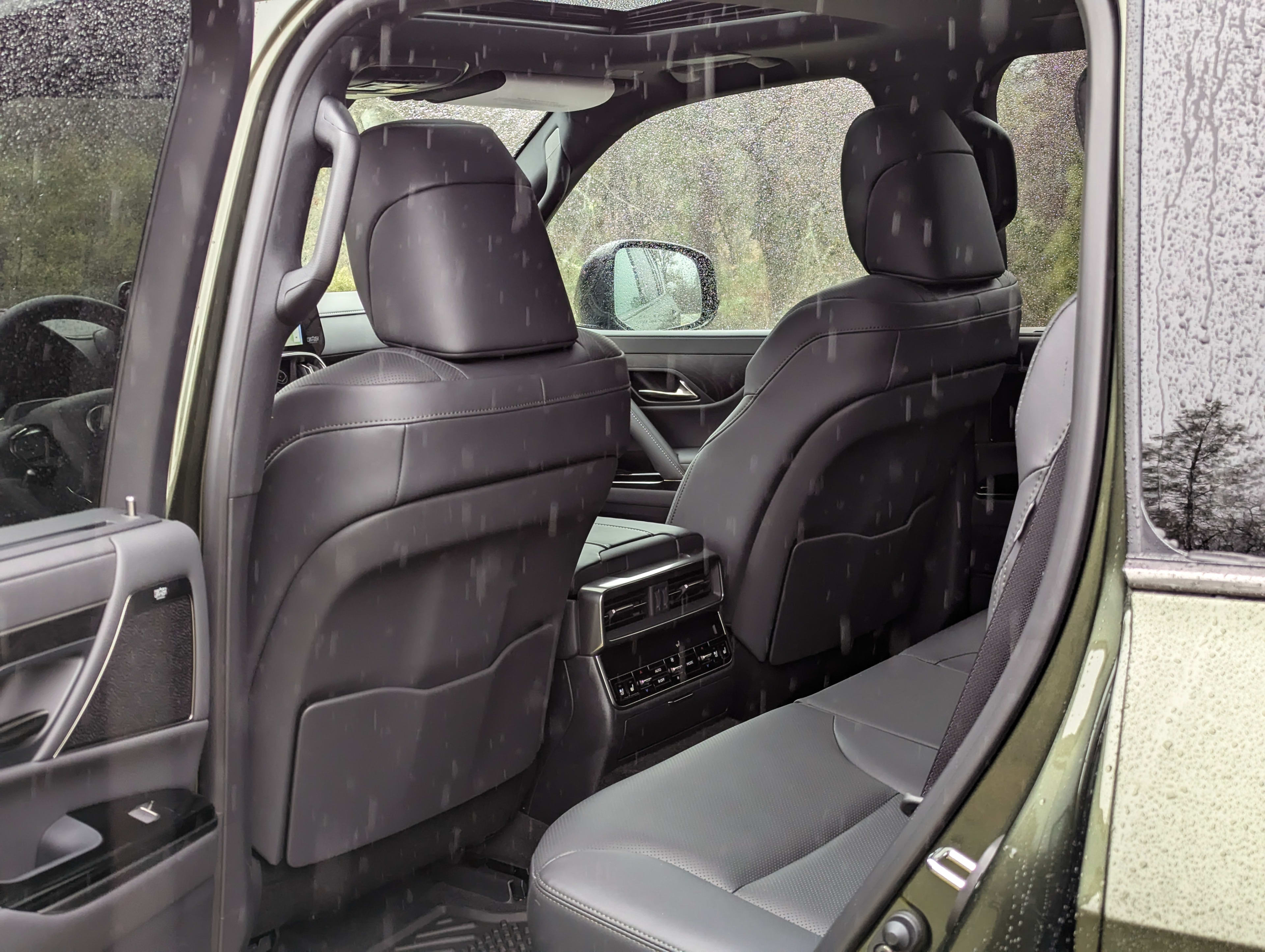 2025 Lexus LX 700h review: A hybrid SUV that defies expectations - Autoblog