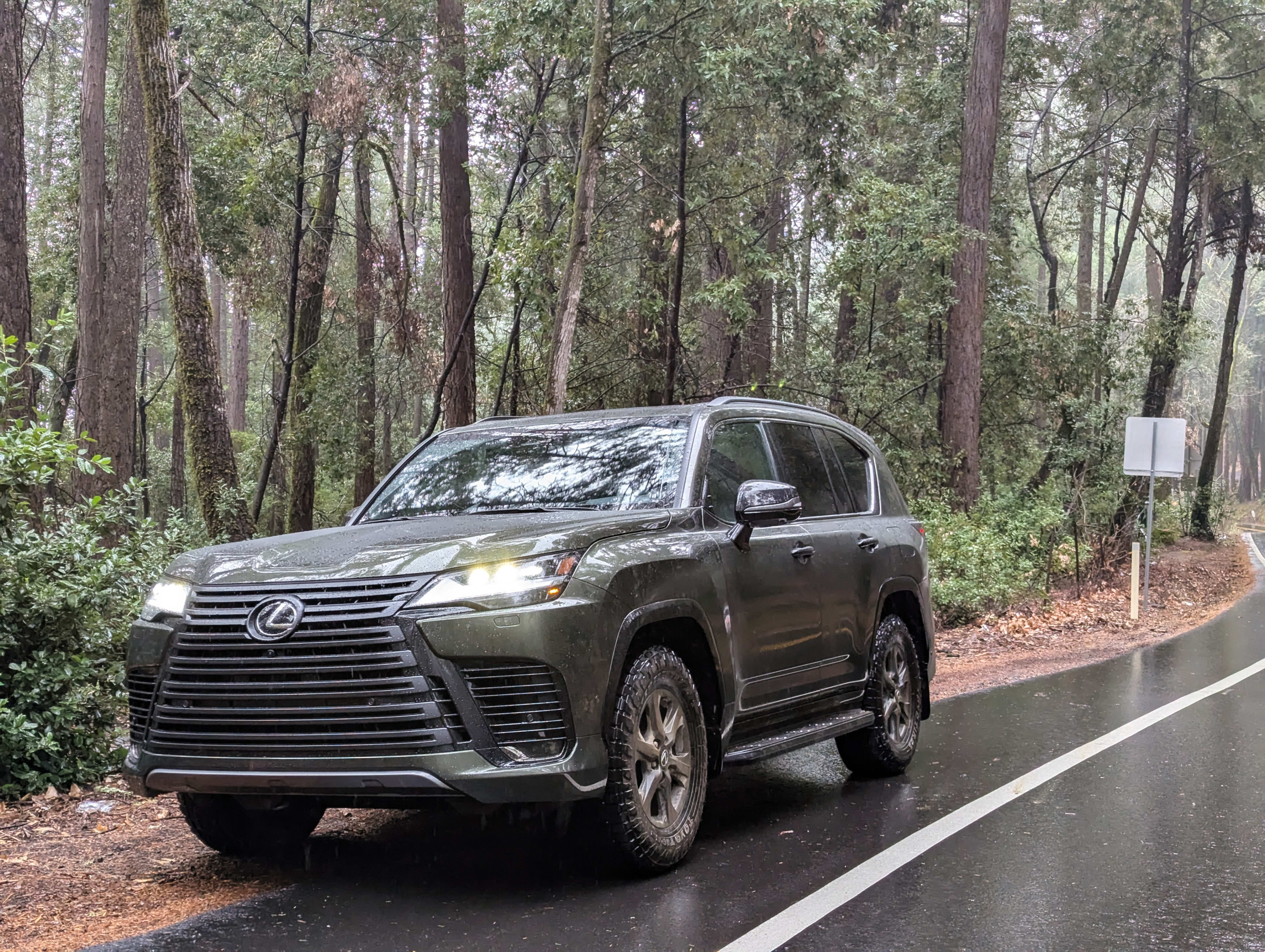 2025 Lexus LX 700h review: A hybrid SUV that defies expectations - Autoblog