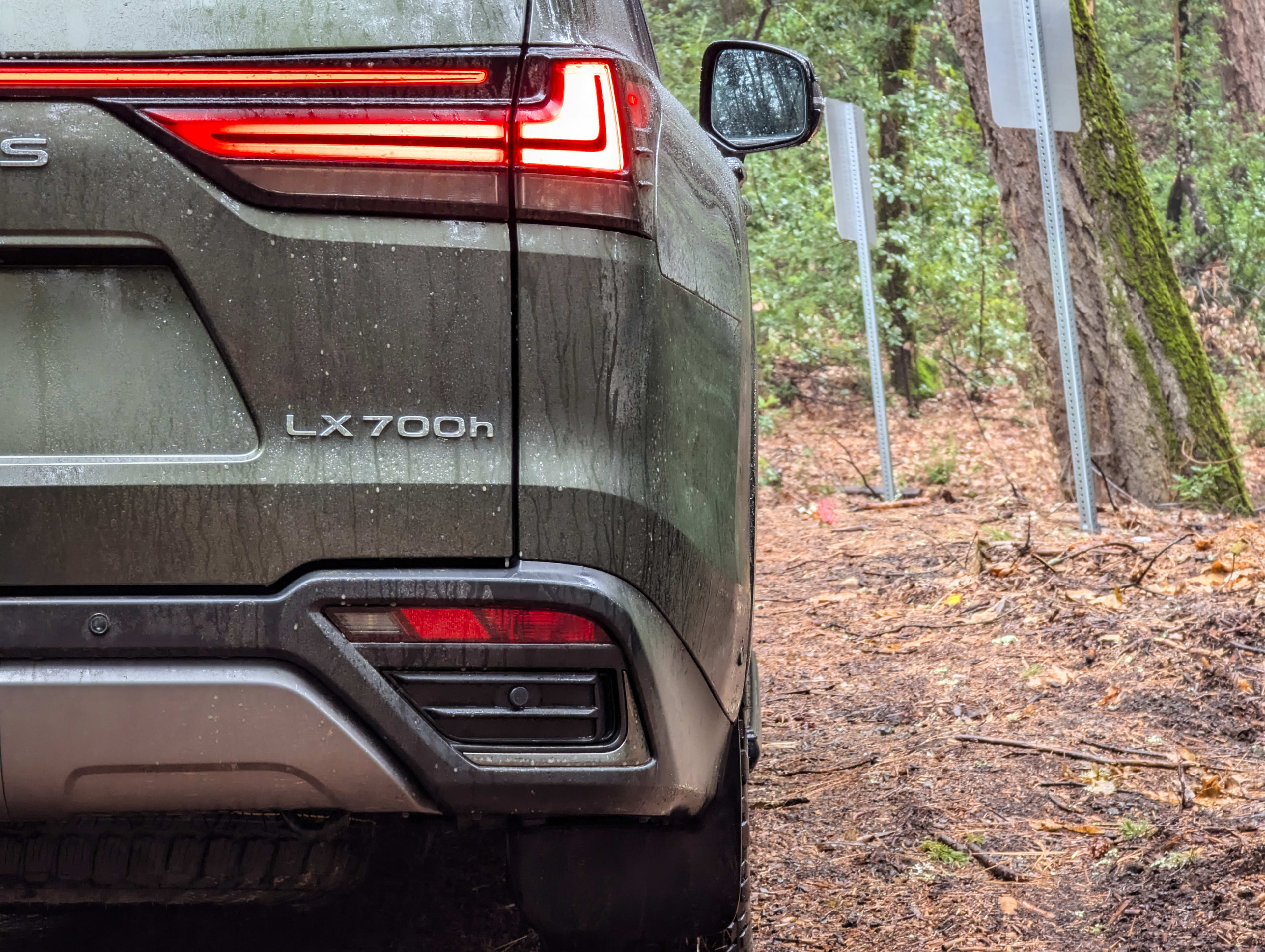 2025 Lexus LX 700h review: A hybrid SUV that defies expectations - Autoblog