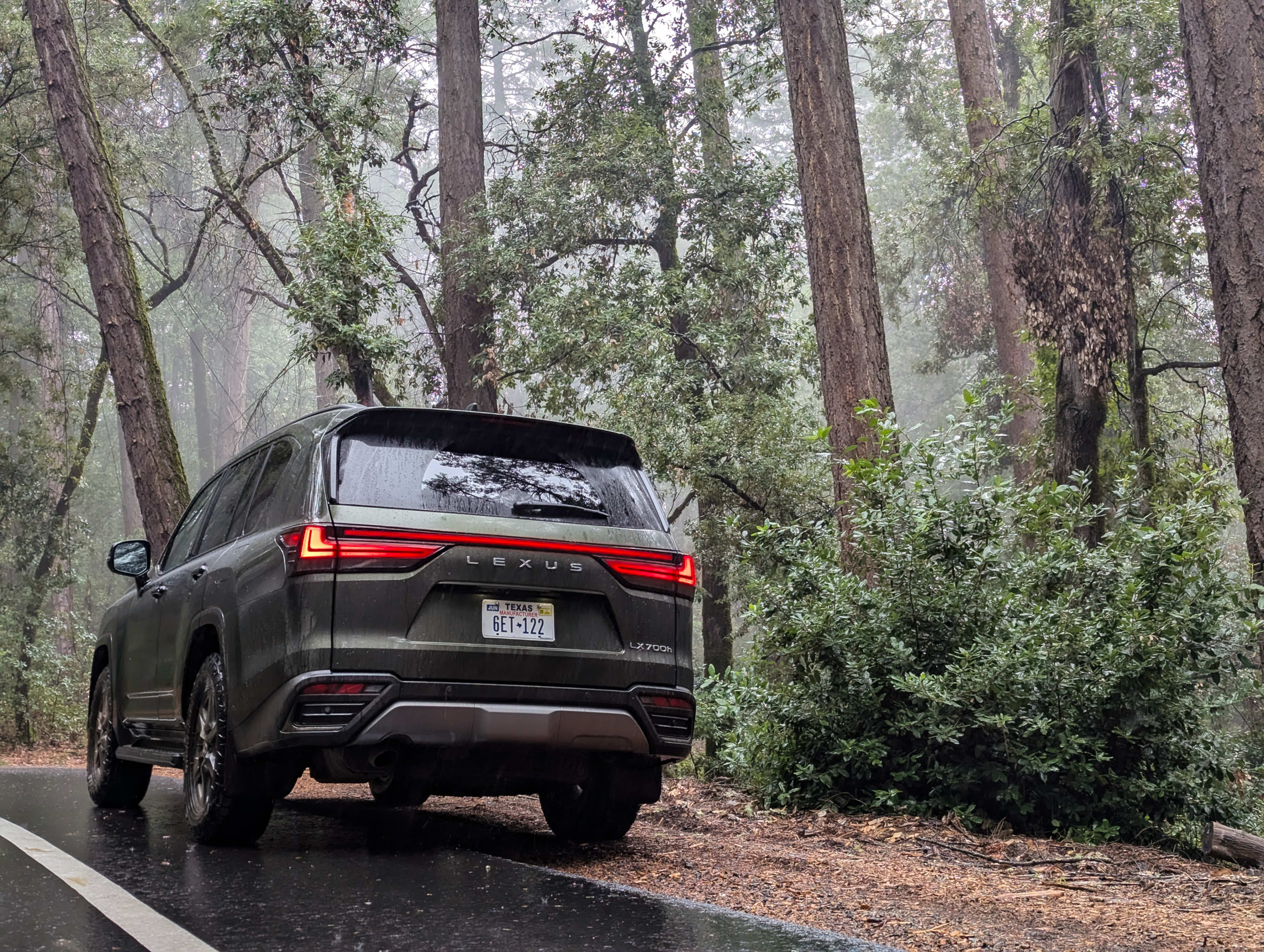 2025 Lexus LX 700h review: A hybrid SUV that defies expectations - Autoblog