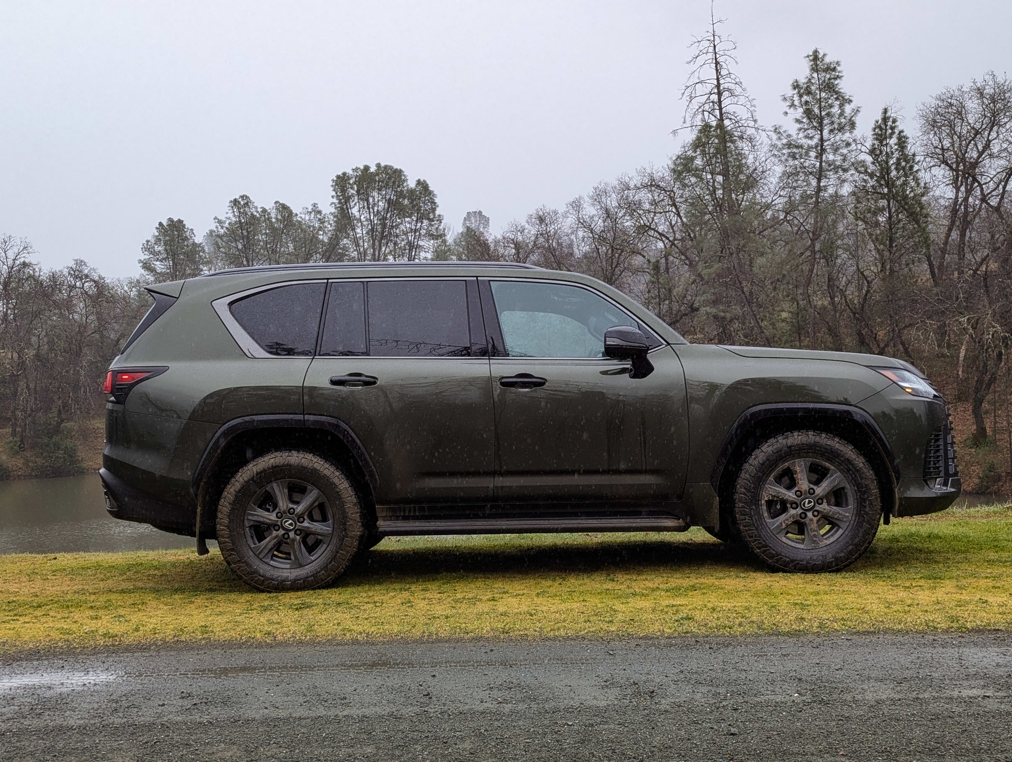 2025 Lexus LX 700h review: A hybrid SUV that defies expectations - Autoblog