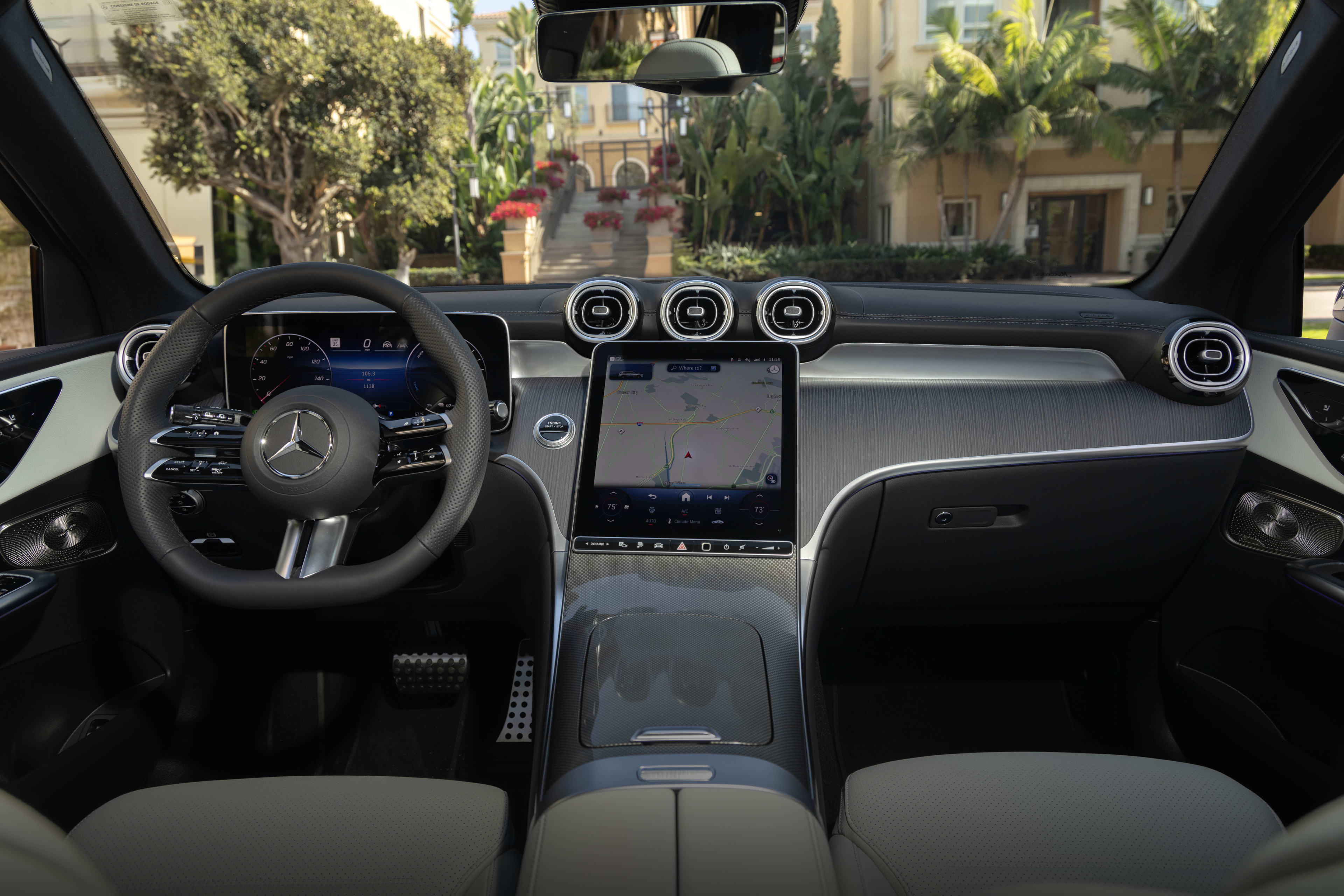 2025 Mercedes-Benz GLC PHEV review: the best plug-in SUV yet? - Autoblog