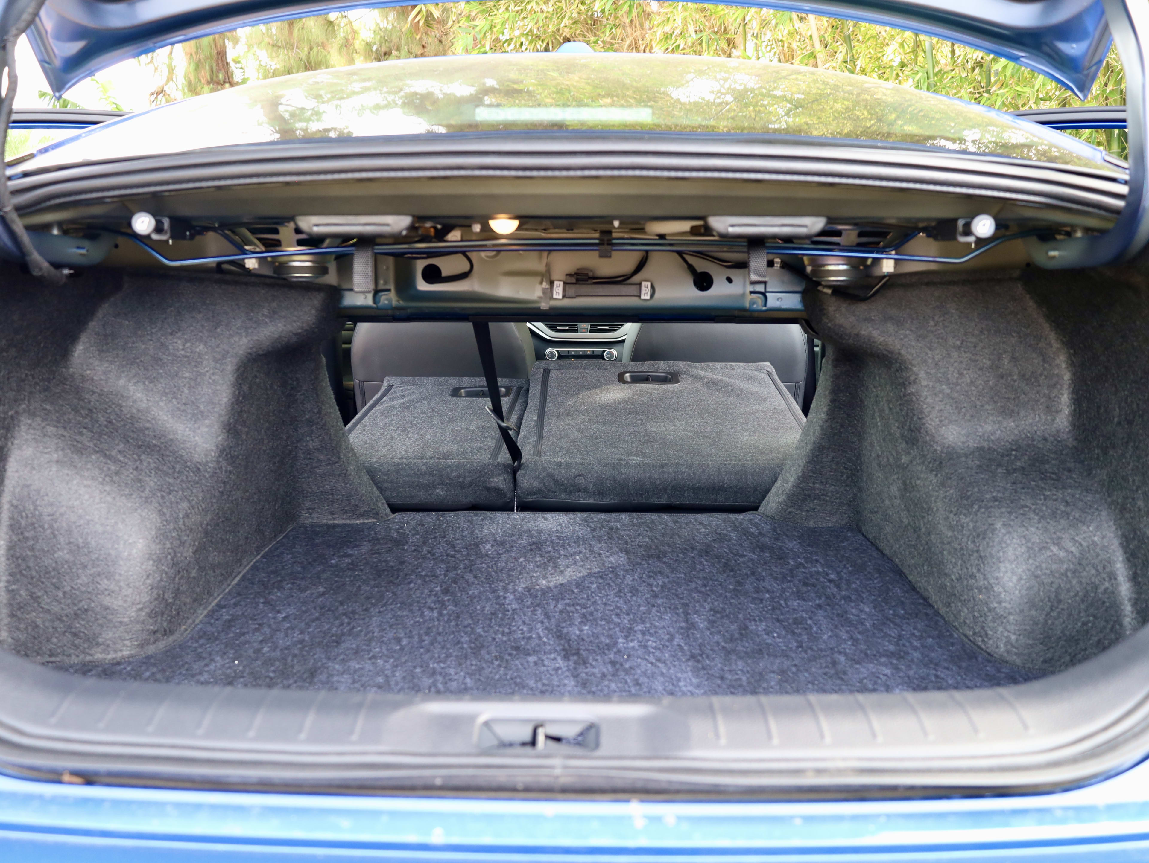 2025 Nissan Altima luggage test: average, or something more? - Autoblog