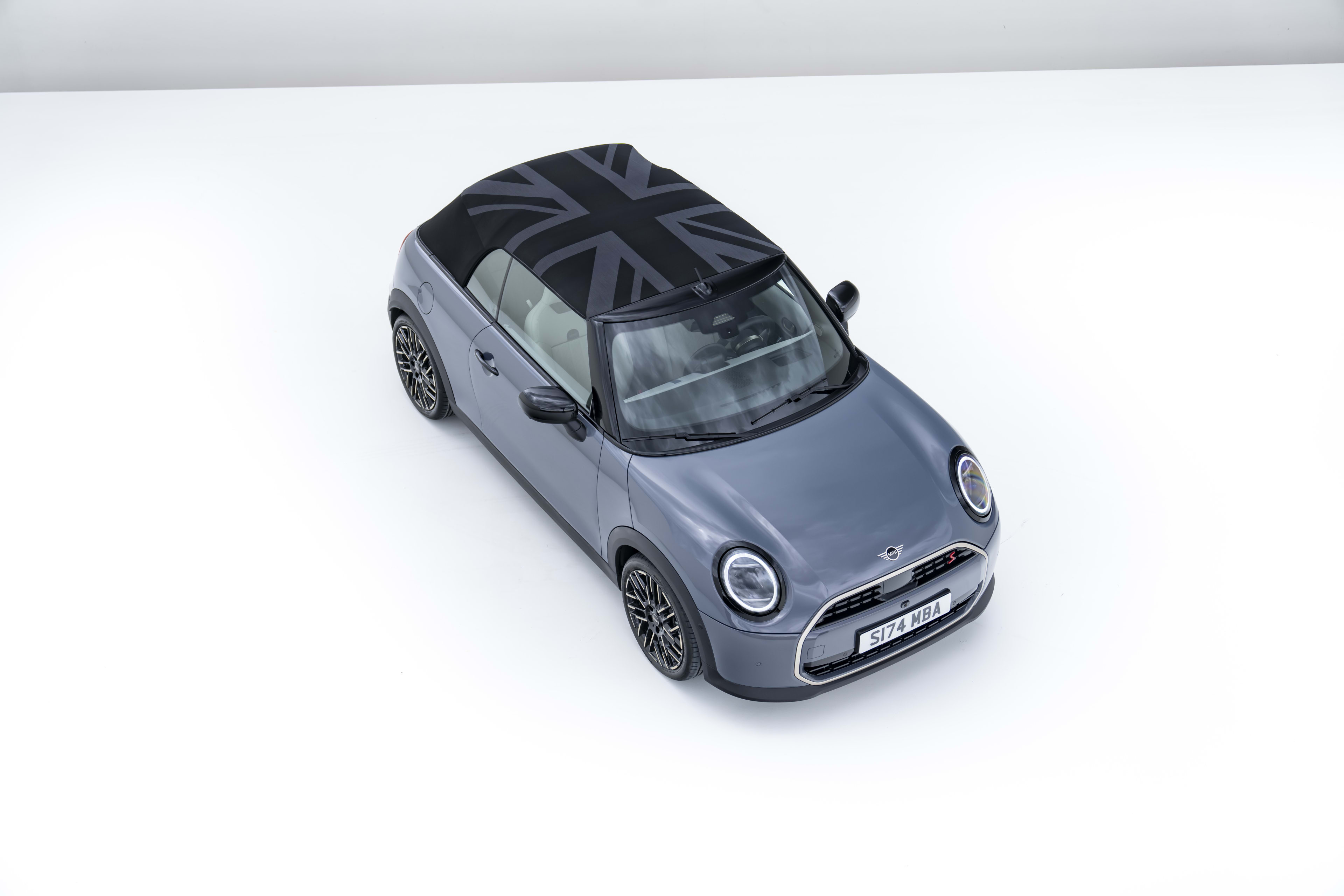 MINI’s drop-top icon returns: Here’s what’s new for 2025 - Autoblog