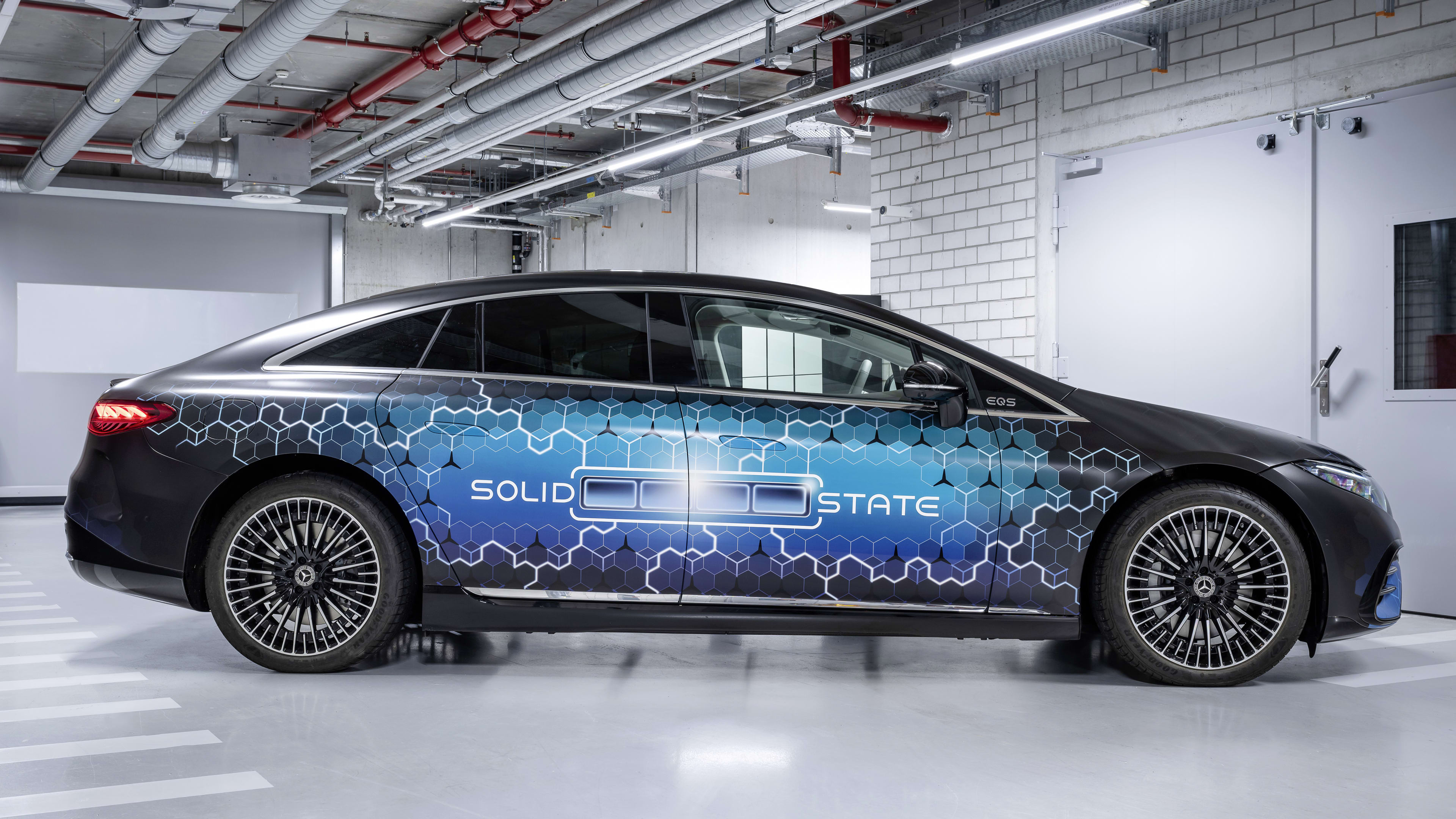 Mercedes-Benz testing first ever solid-state battery EV with insane ...