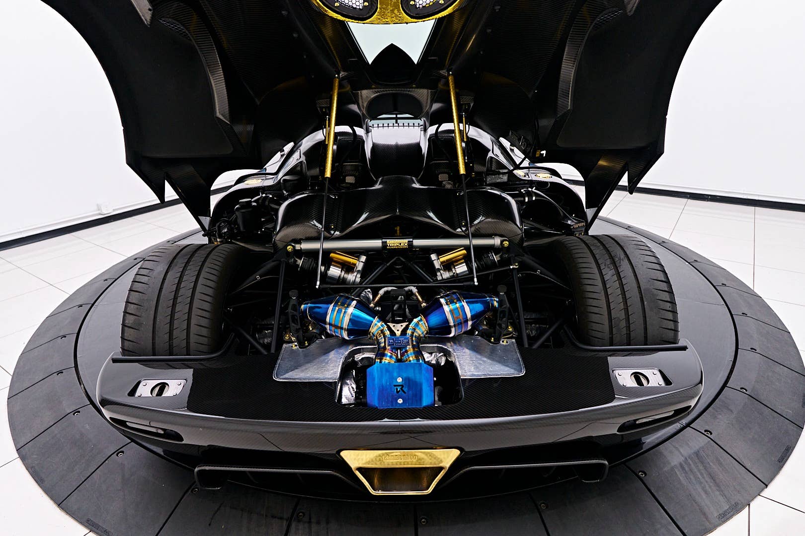 Here's your chance to own this one-of-one Koenigsegg Agera RS - Autoblog