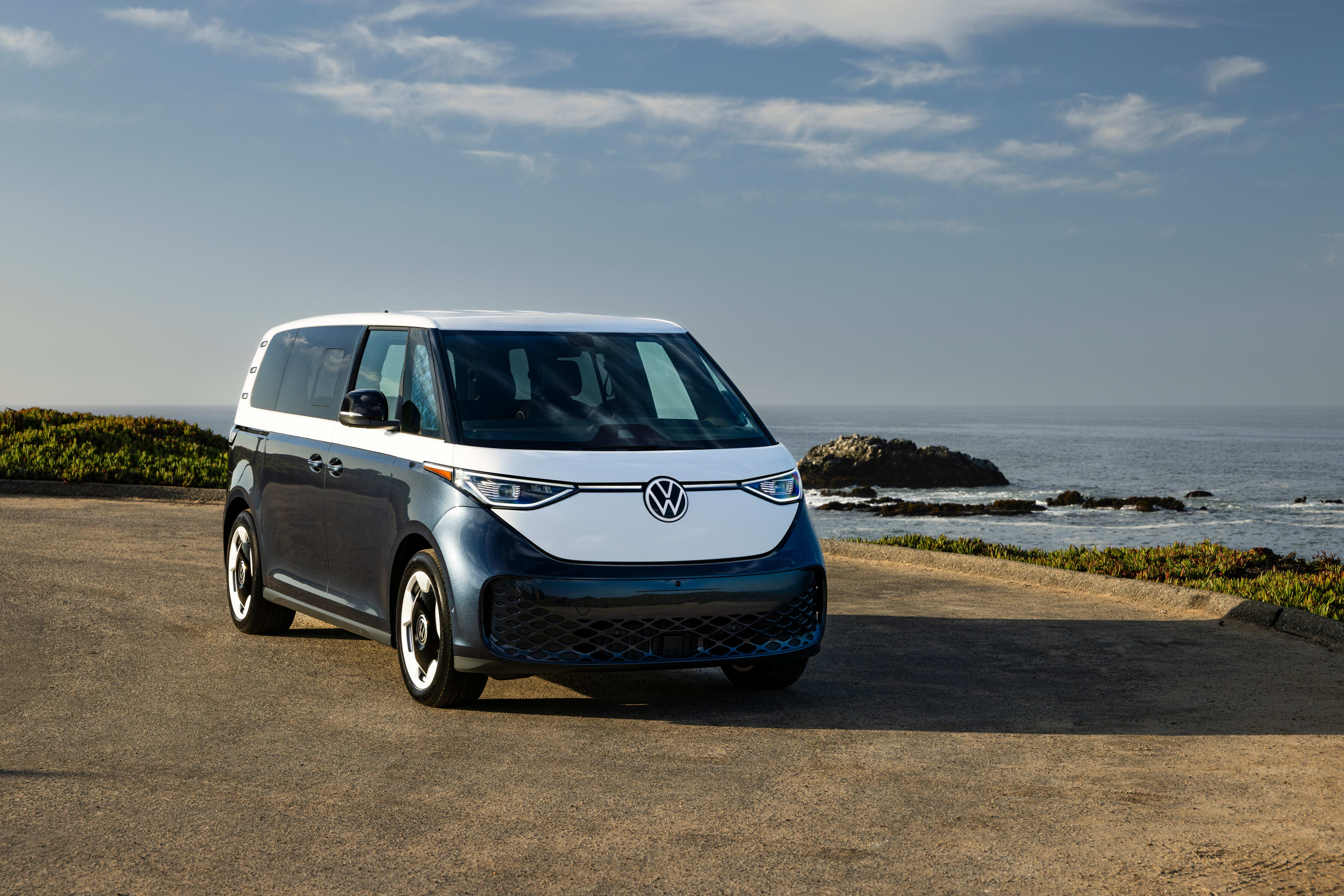 The Volkswagen ID.Buzz is getting big discounts - Autoblog