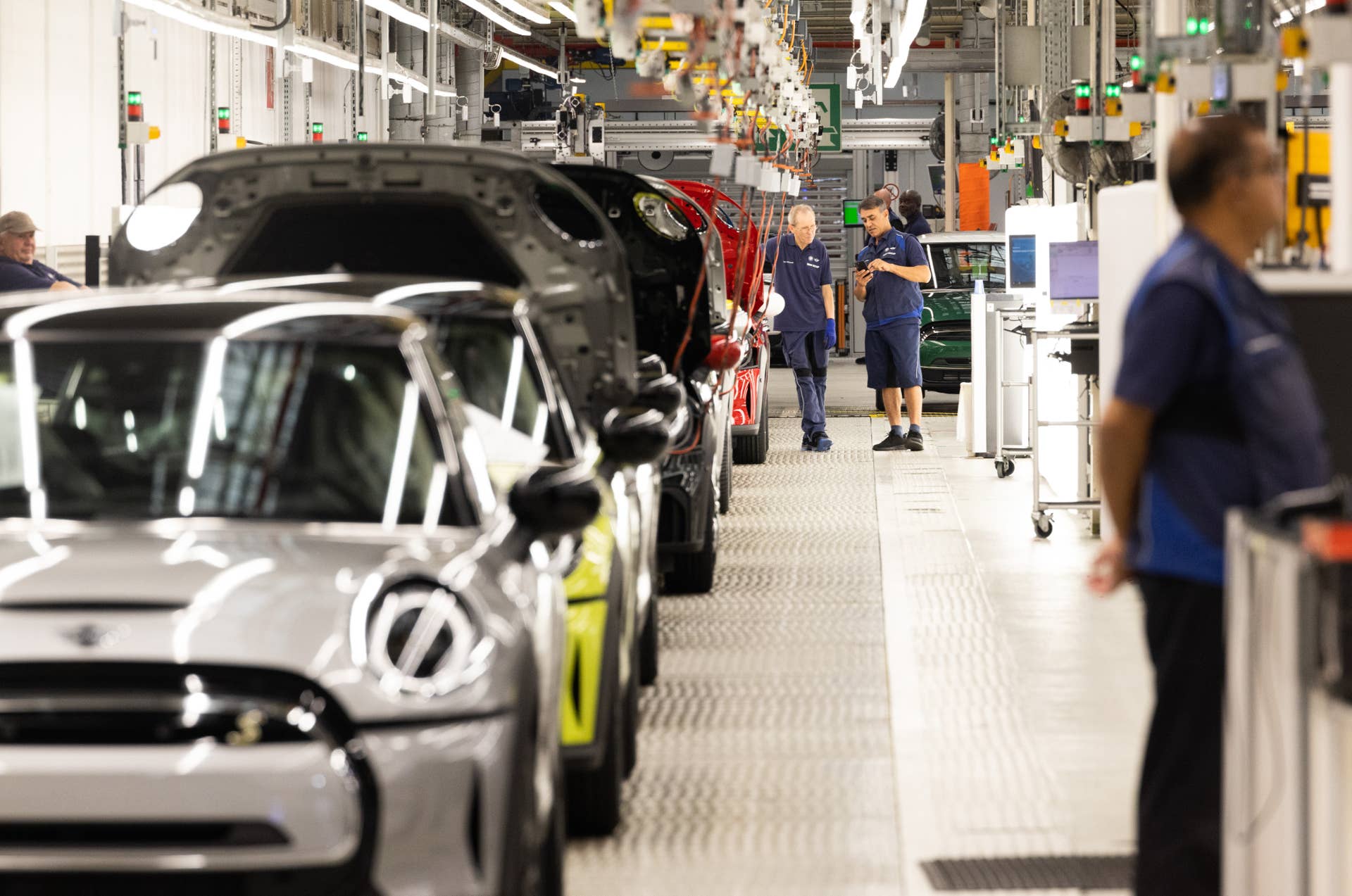 Mini scraps plans to build EVs in Britain next year - Autoblog