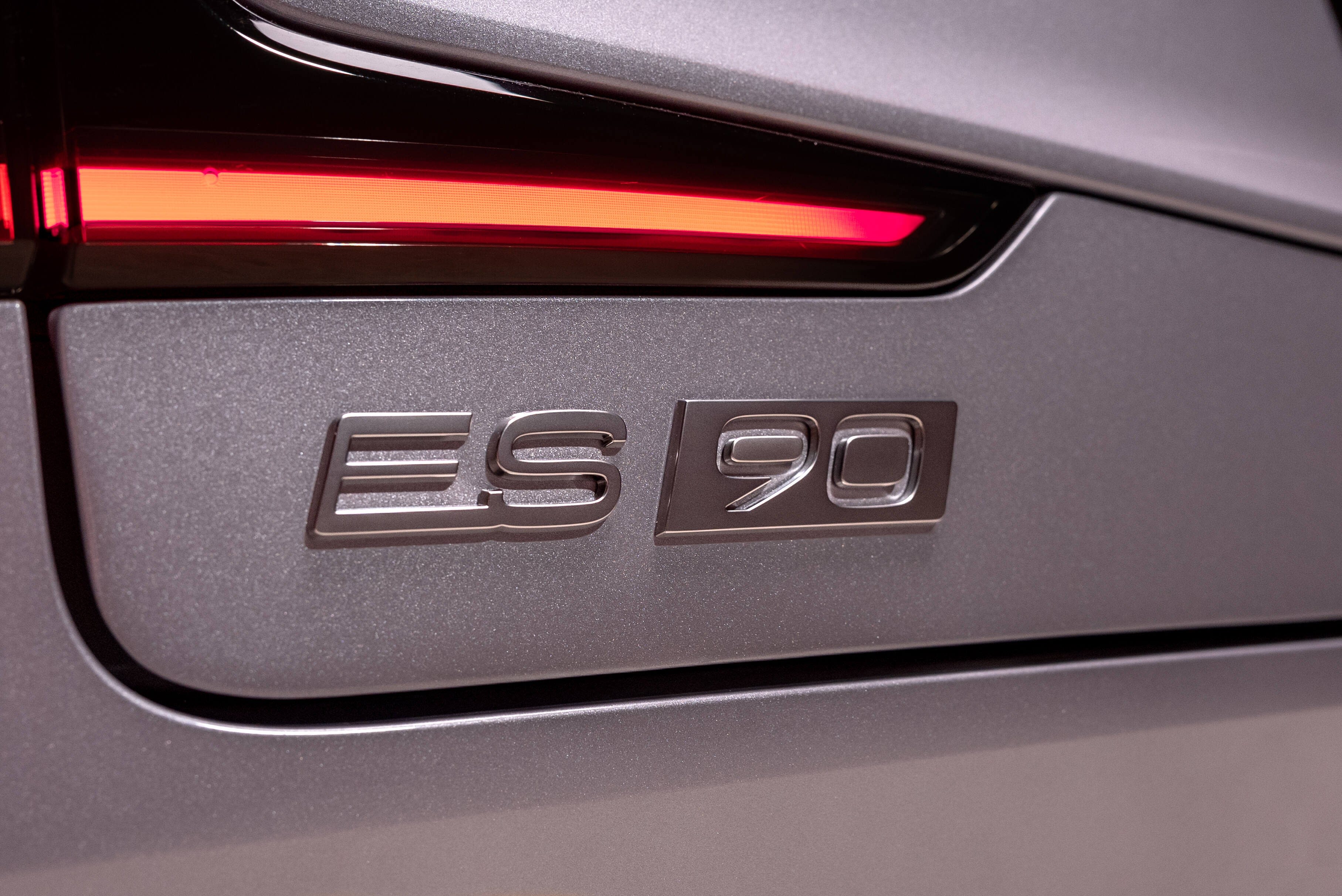 Volvo ES90: An all-electric sedan that defines the future - Autoblog