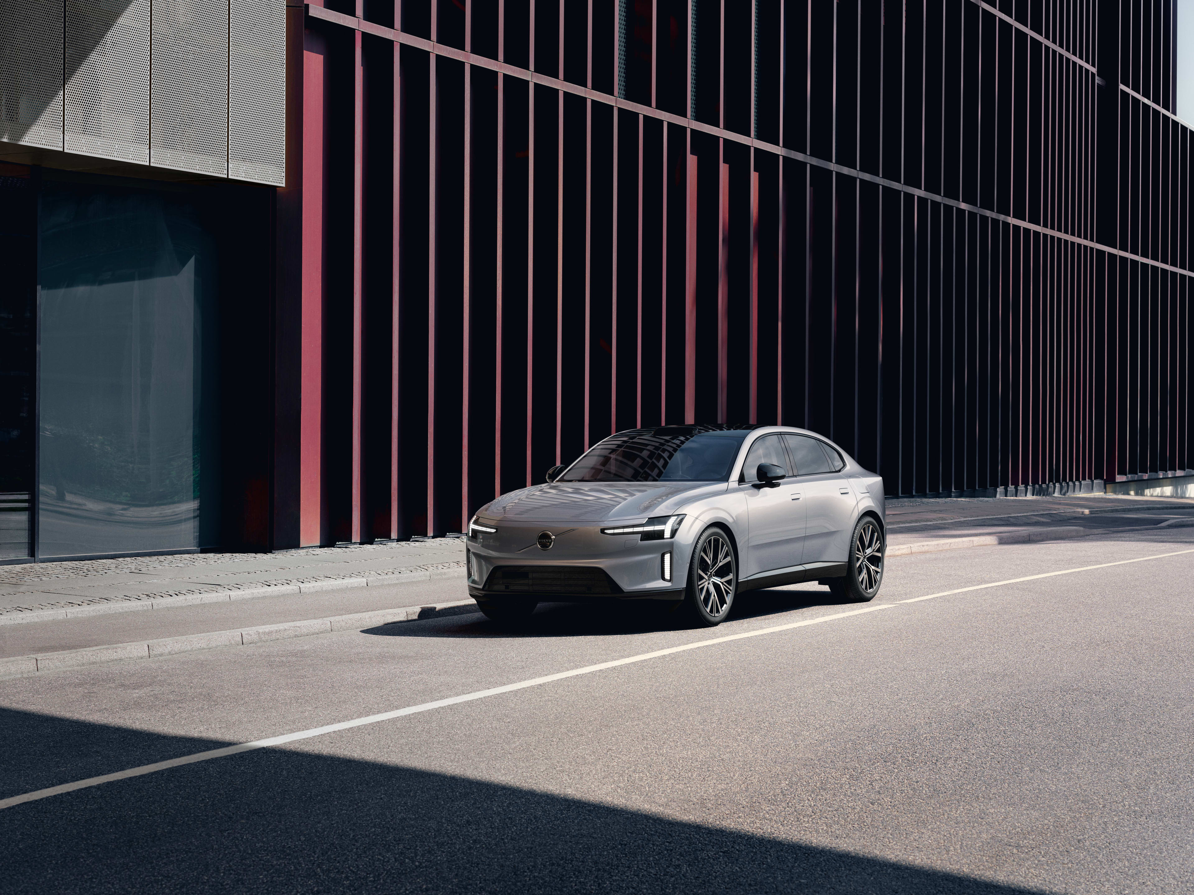 Toyota Grand Highlander vs Toyota Sequoia: Battle of the Japanese ...