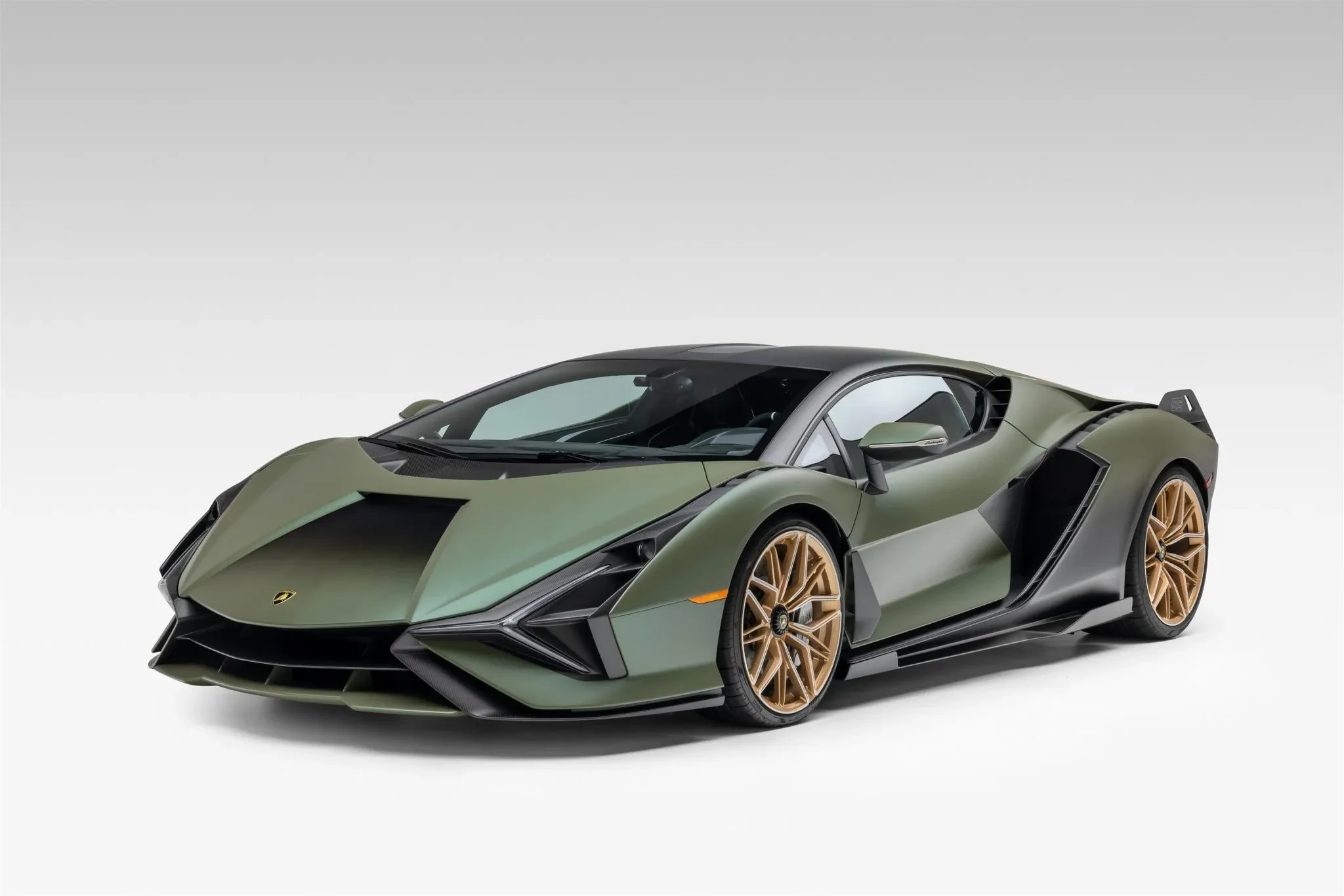 Nissan CEO admits brand is doomed without an outside investor - Autoblog