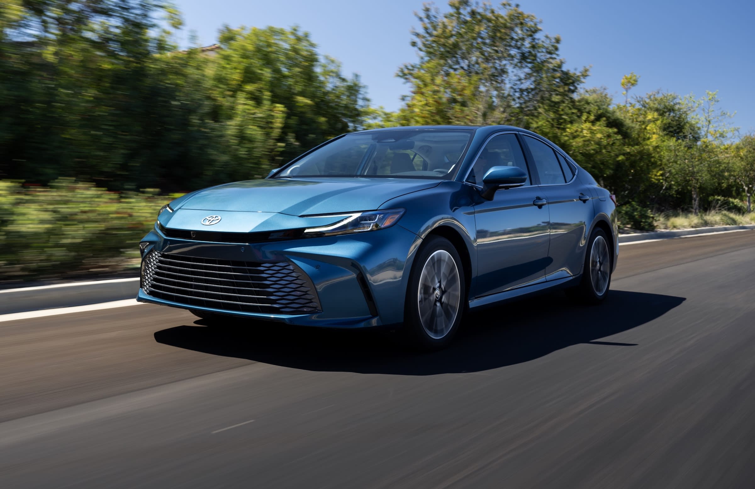 The 2025 Ford F-150 Lobo Marks the Return of the Factory Street Truck ...