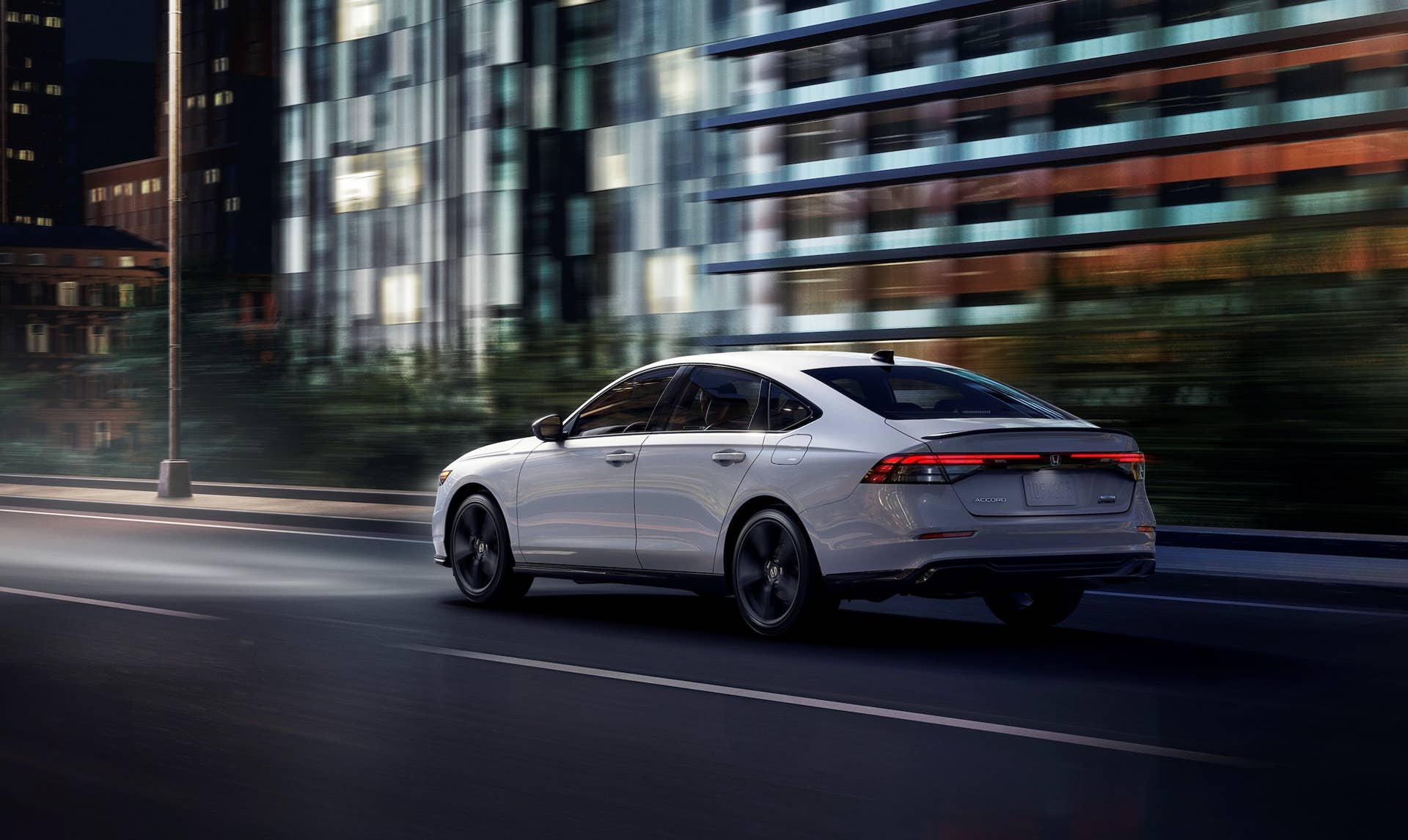 2025 Toyota Camry Vs. Honda Accord: 5 Major Differences - Autoblog