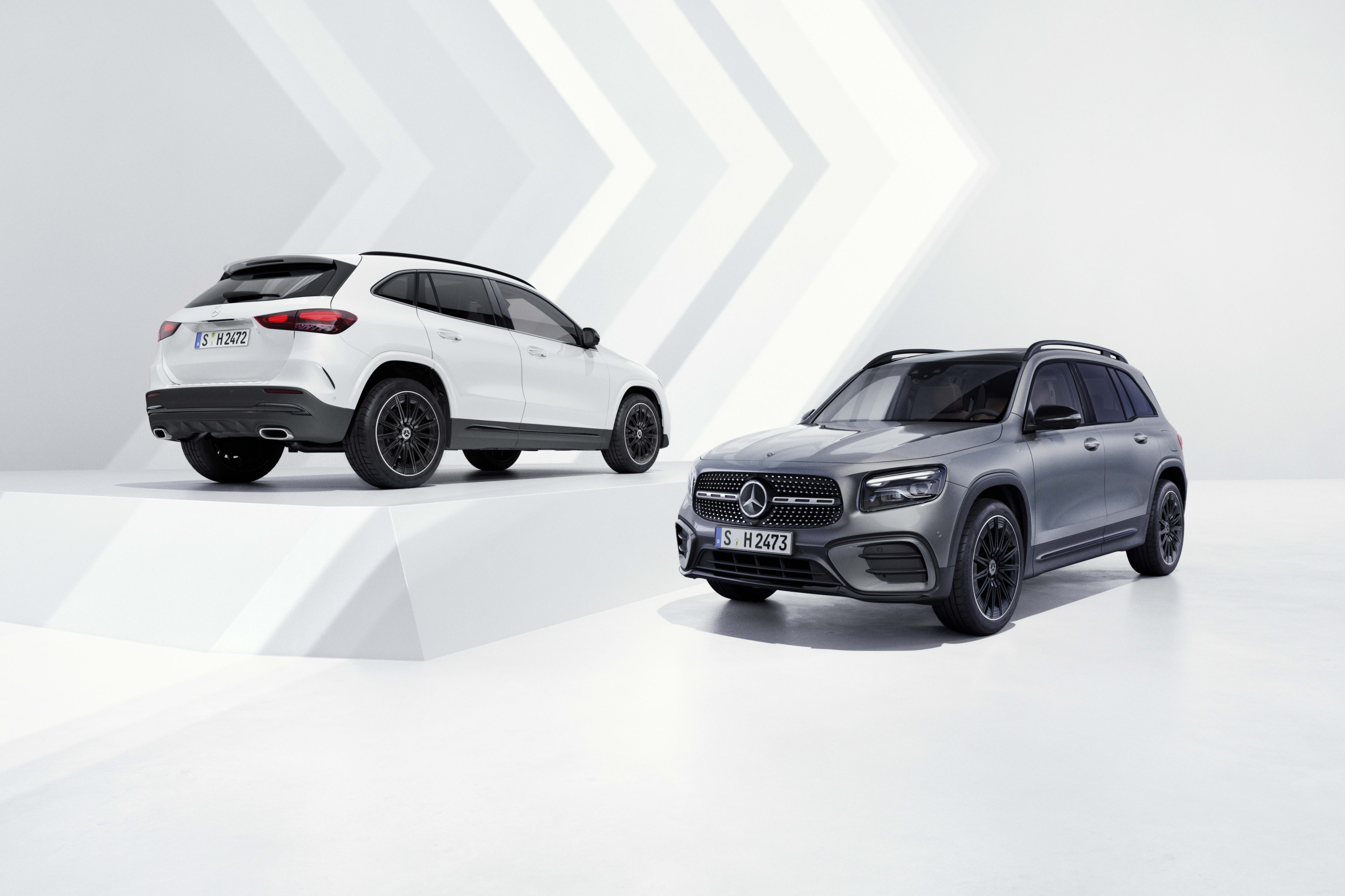 2025 BMW X1 vs Mercedes-Benz GLA: A Deluxe Crossover Duel - Autoblog