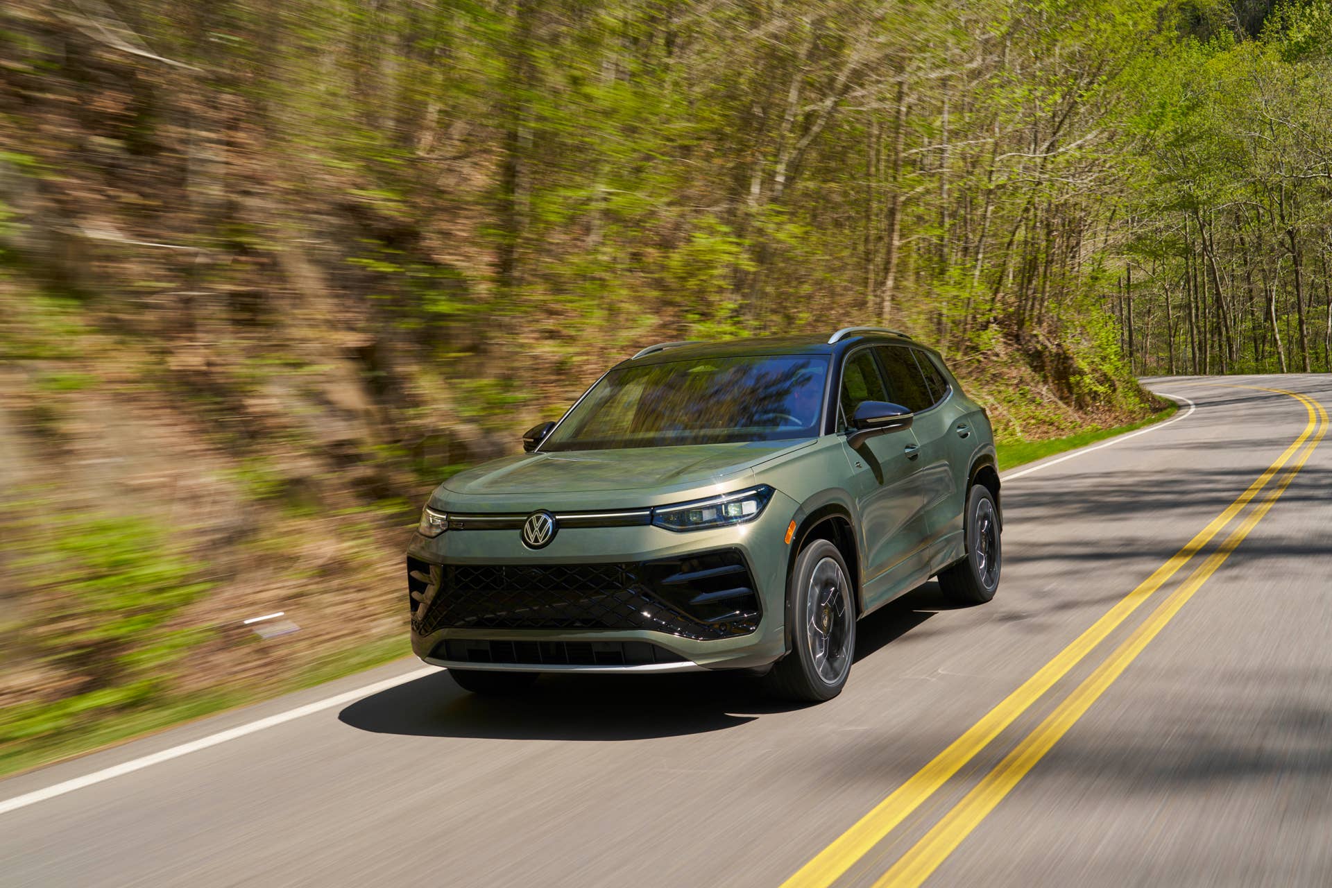 2025 Volkswagen Tiguan: 3 Reasons to Love It, 2 Reasons to Think Twice ...