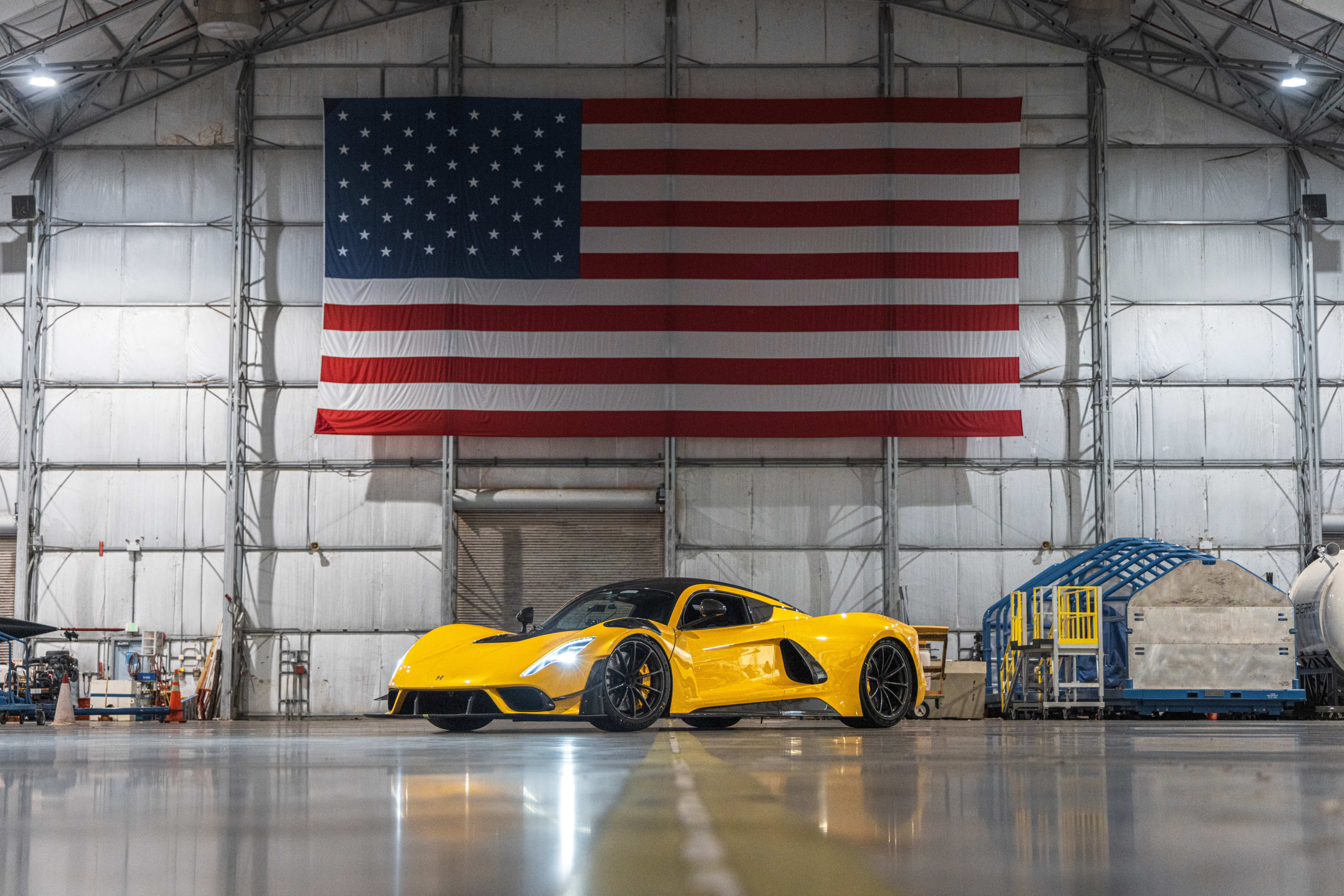World's Most Powerful Gas Car? Hennessey's 2,031-hp Venom F5 Evolution ...