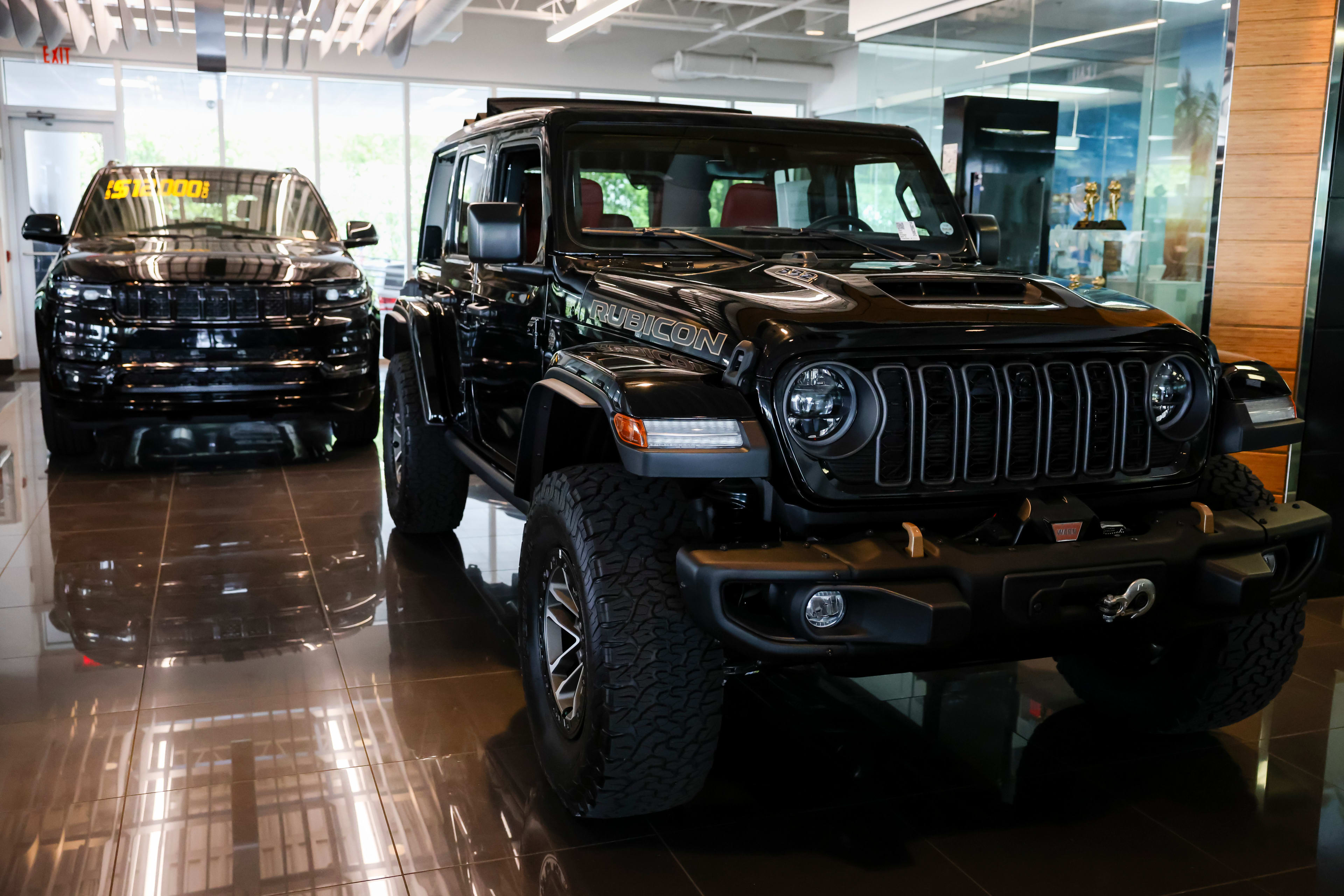 Trump Signs Executive Order Lowering Impact of Auto Tariffs - Autoblog