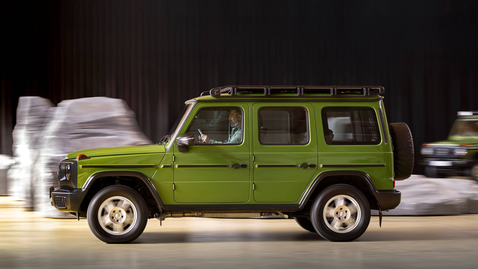 Mercedes Brings Back the '80s G-Wagen With This Exclusive Edition ...
