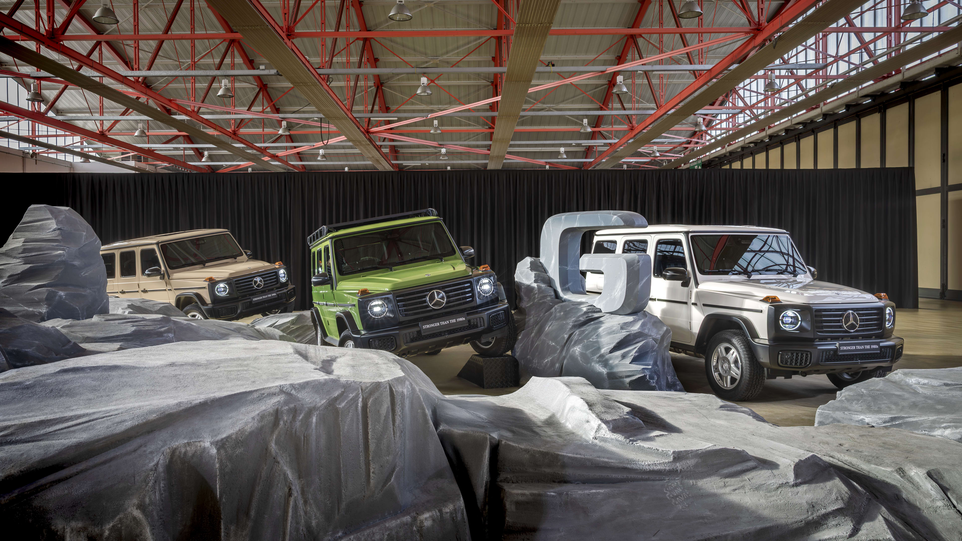 Mercedes Brings Back the '80s G-Wagen With This Exclusive Edition ...