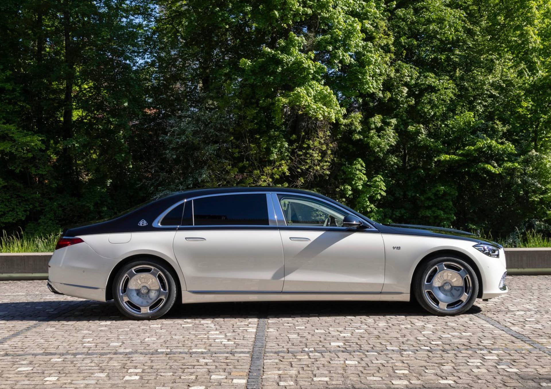 Mercedes' Most Expensive Car Is A Luxury Masterpiece - Autoblog