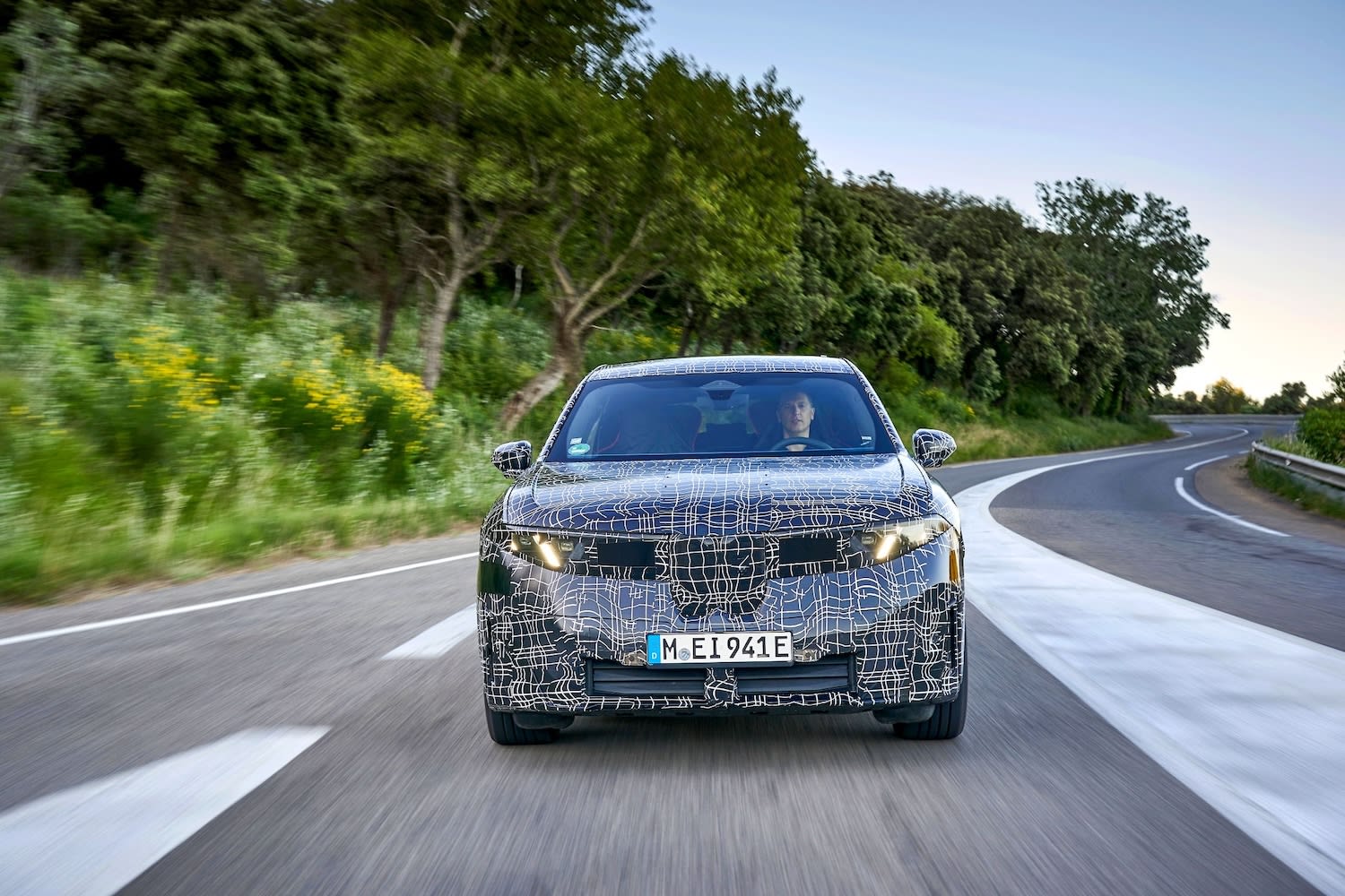 BMW iX3 Coming as First Neue Klasse EV with High-Tech Package - Autoblog