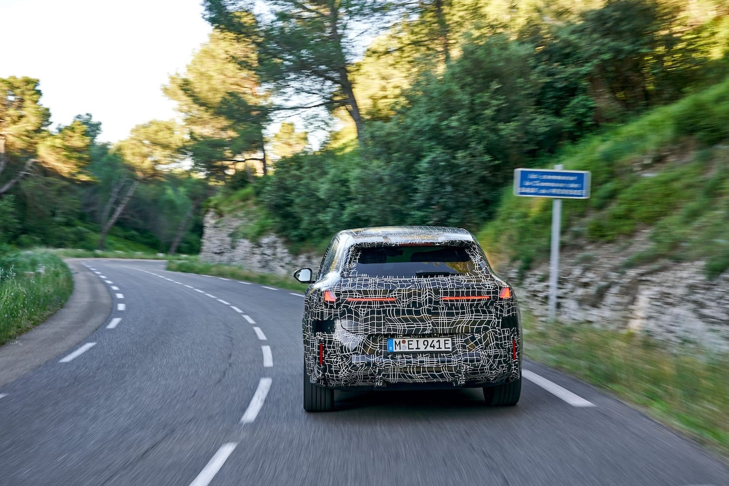 BMW iX3 Coming as First Neue Klasse EV with High-Tech Package - Autoblog