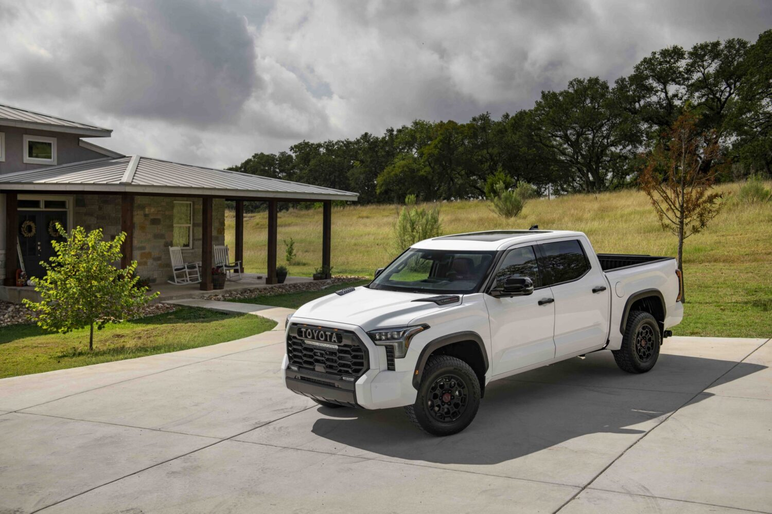 Toyota Unveils Irresistible 2026 Tundra Lease Deals for October - Autoblog