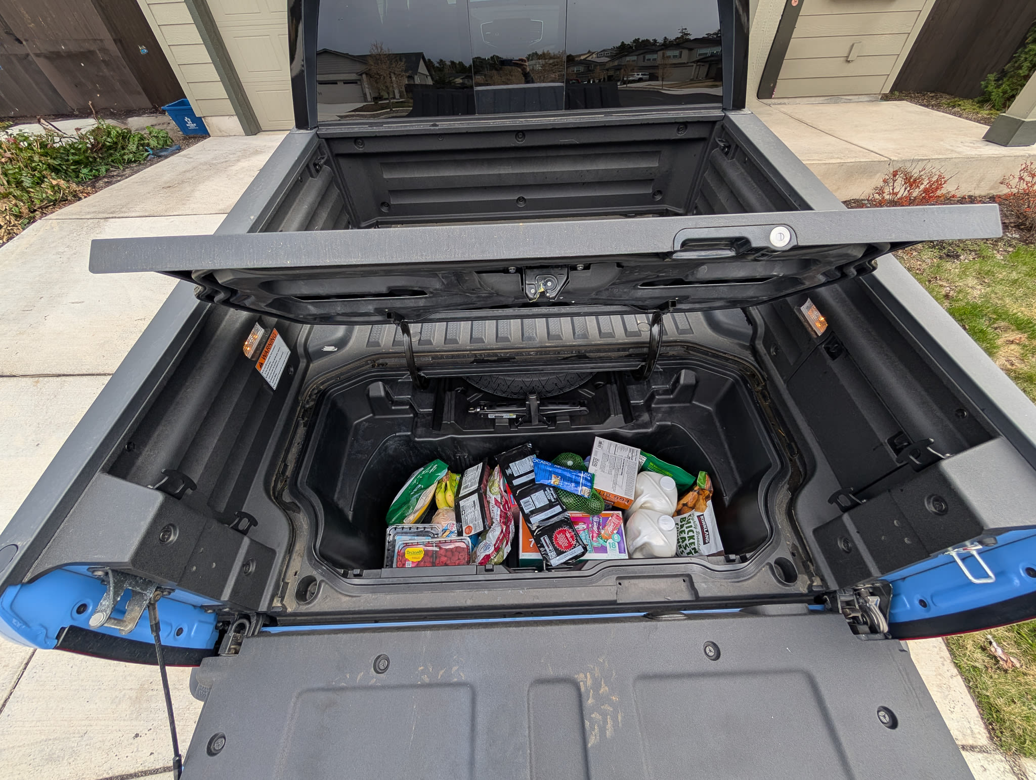 2025 Honda Ridgeline TrailSport vs. 2025 Ford Ranger Lariat 4x4: Which ...