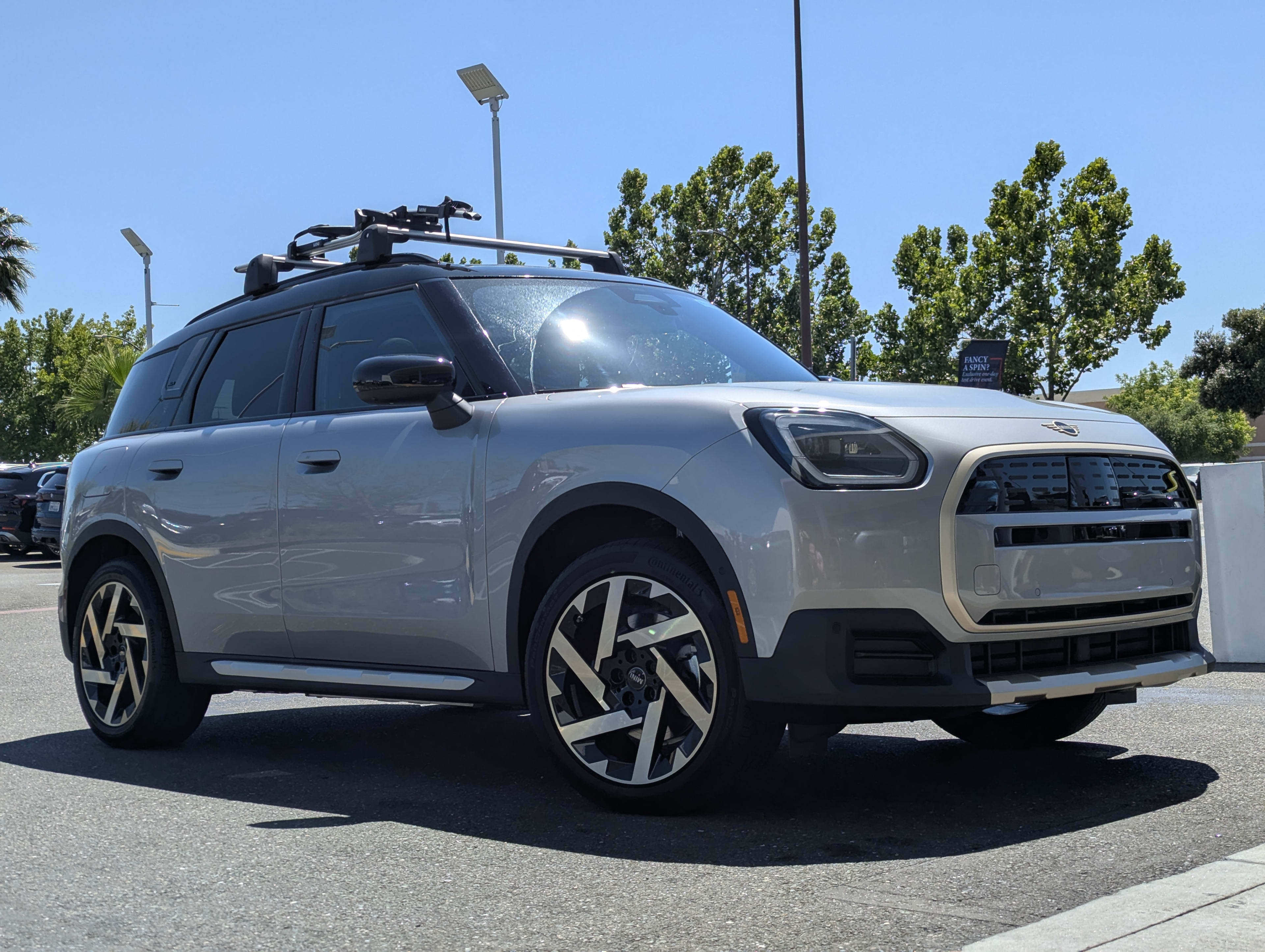 There's A New, Affordable MINI, And It's Even All-Wheel Drive - Autoblog