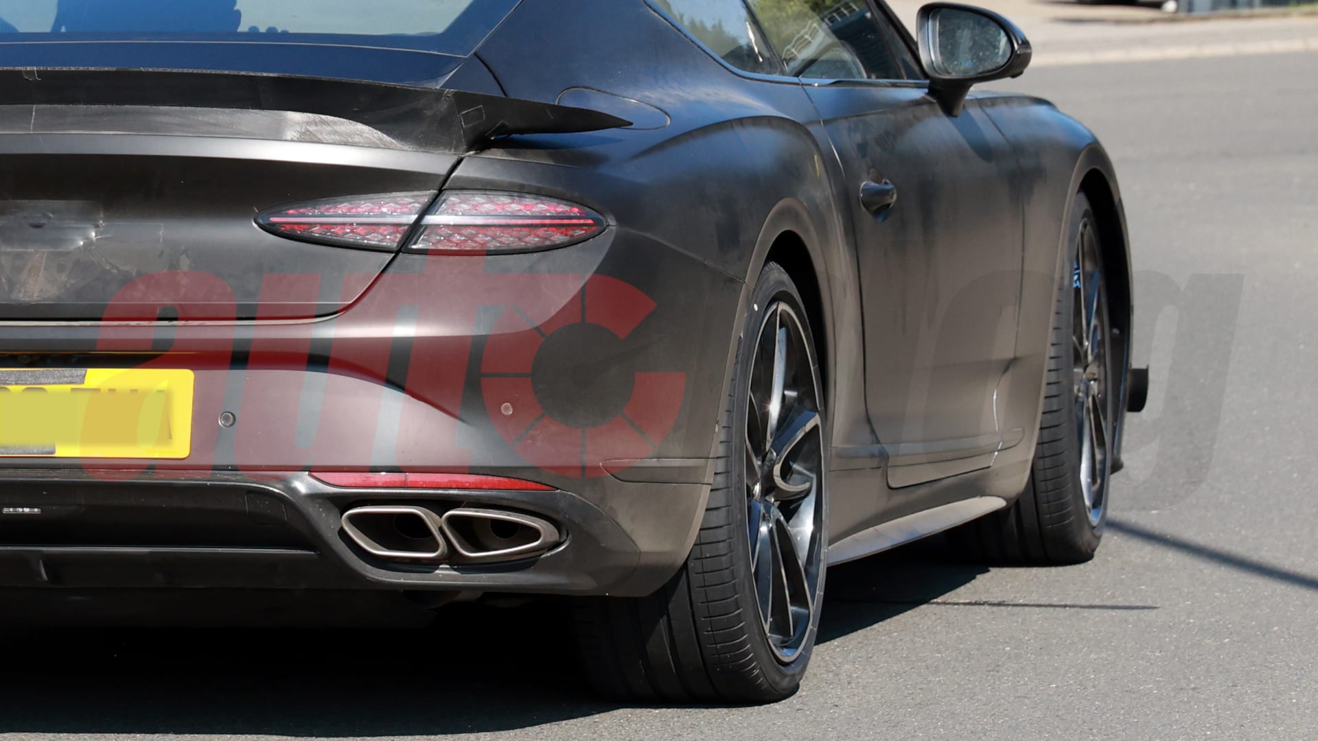 Bentley Shows Off Enormous Color Variety With Custom Bentayga - Autoblog