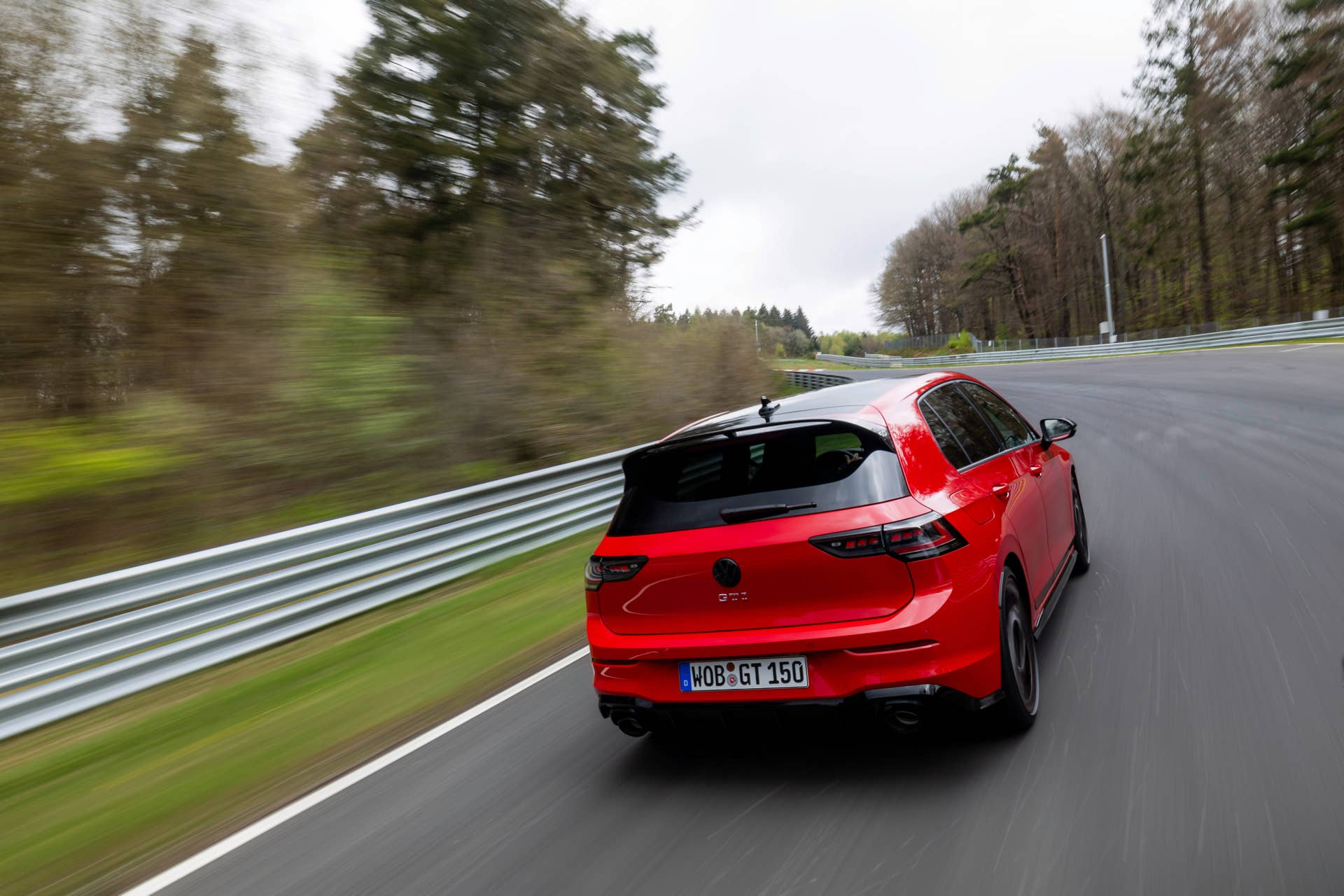VW Golf GTI vs. Honda Civic Type R: One’s the Smart Choice, the Other’s ...