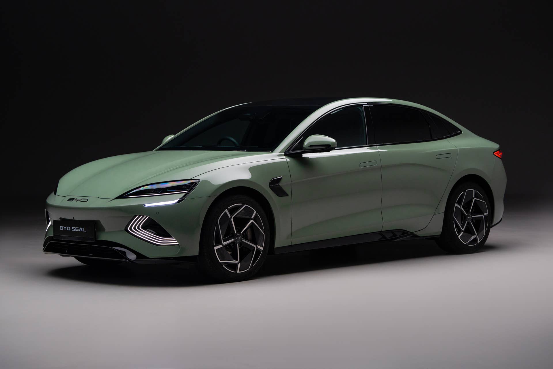 Tesla's Top Rival BYD Ignites EV Pricing War in China - Autoblog