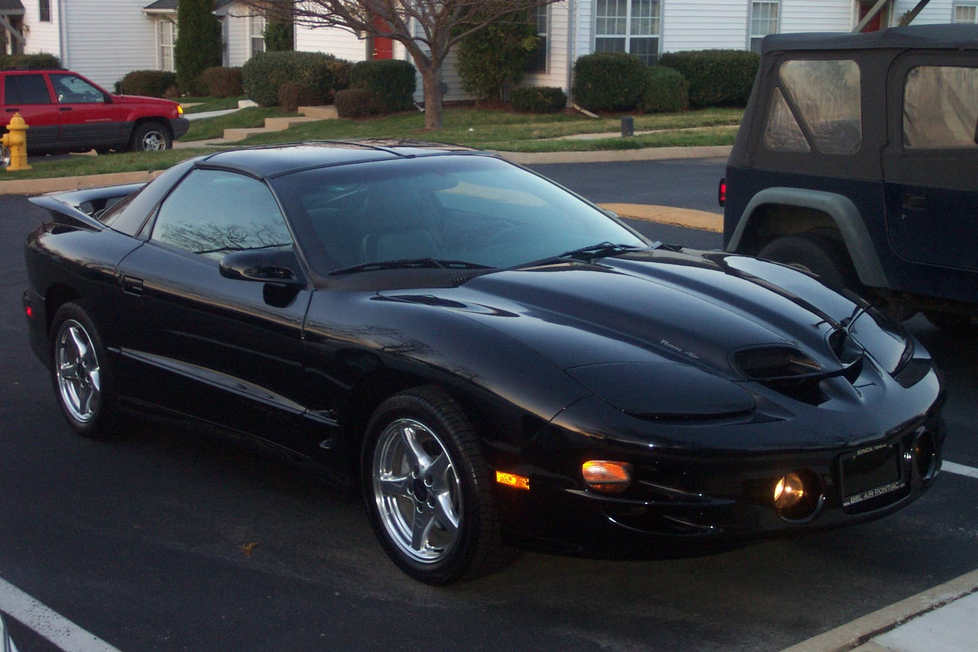 The Cheapest RWD V8 Manual Muscle Car Still Worth Buying in 2025 - Autoblog