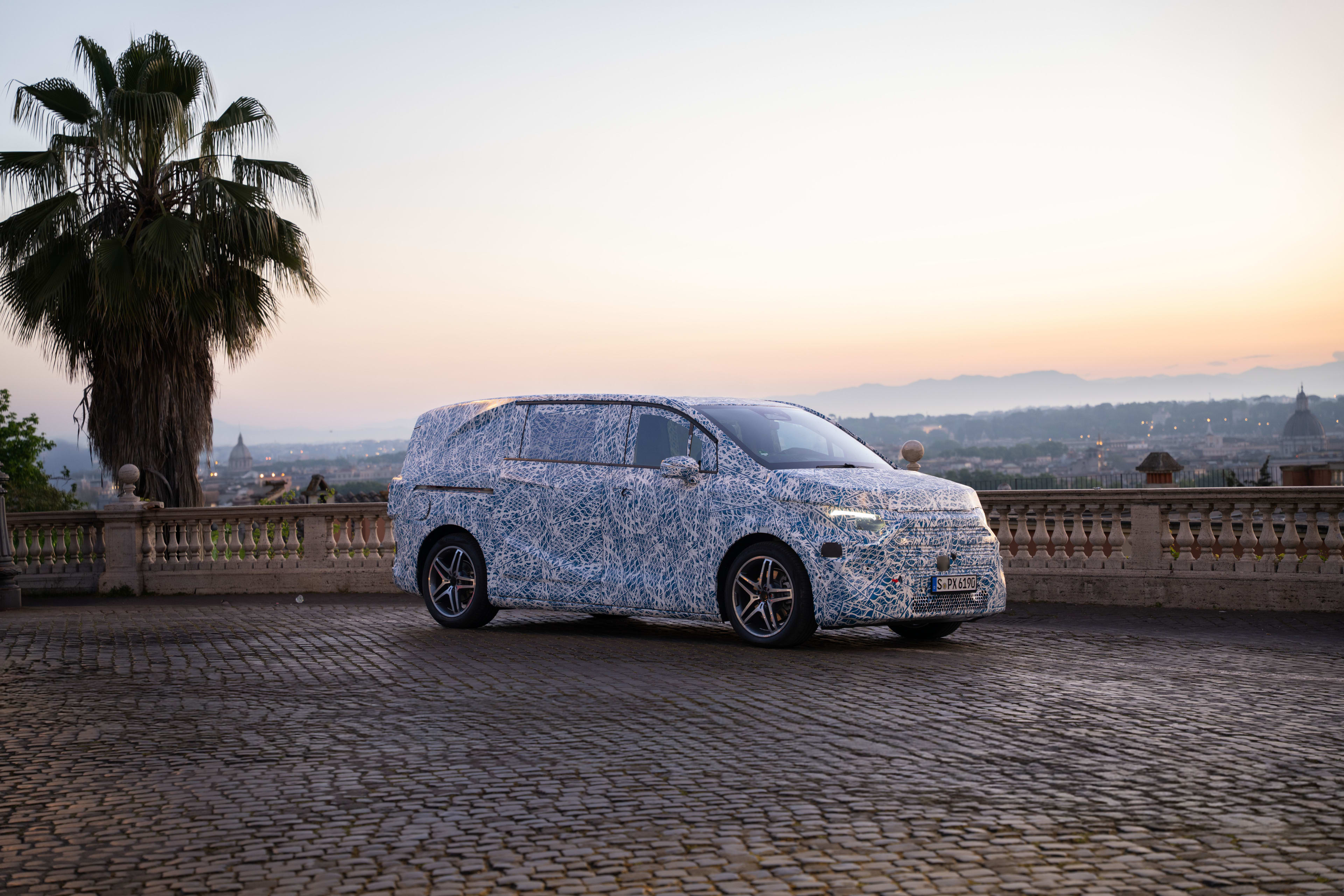 Mercedes-Benz Teases Its Most Luxurious Van Yet - Autoblog