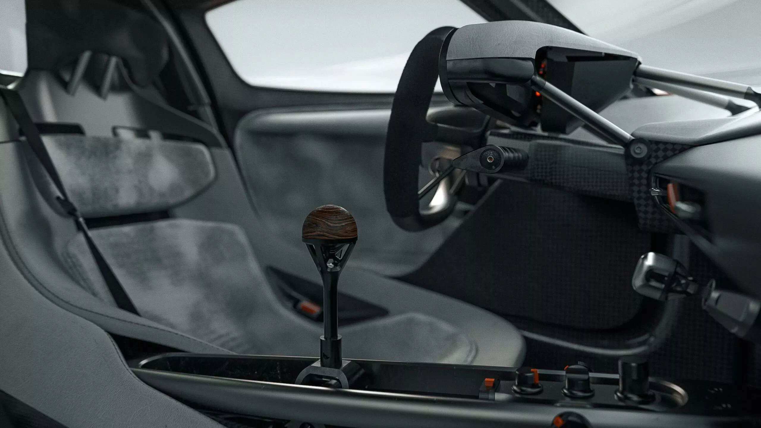 HF‑11 Hypercar Revs to 12,000 RPM and Swaps Between Gas and Electric ...