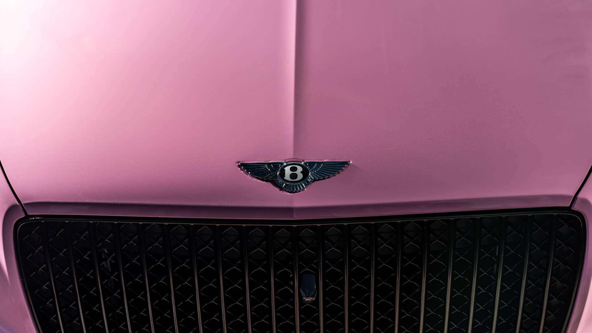 Bentley Shows Off Enormous Color Variety With Custom Bentayga - Autoblog