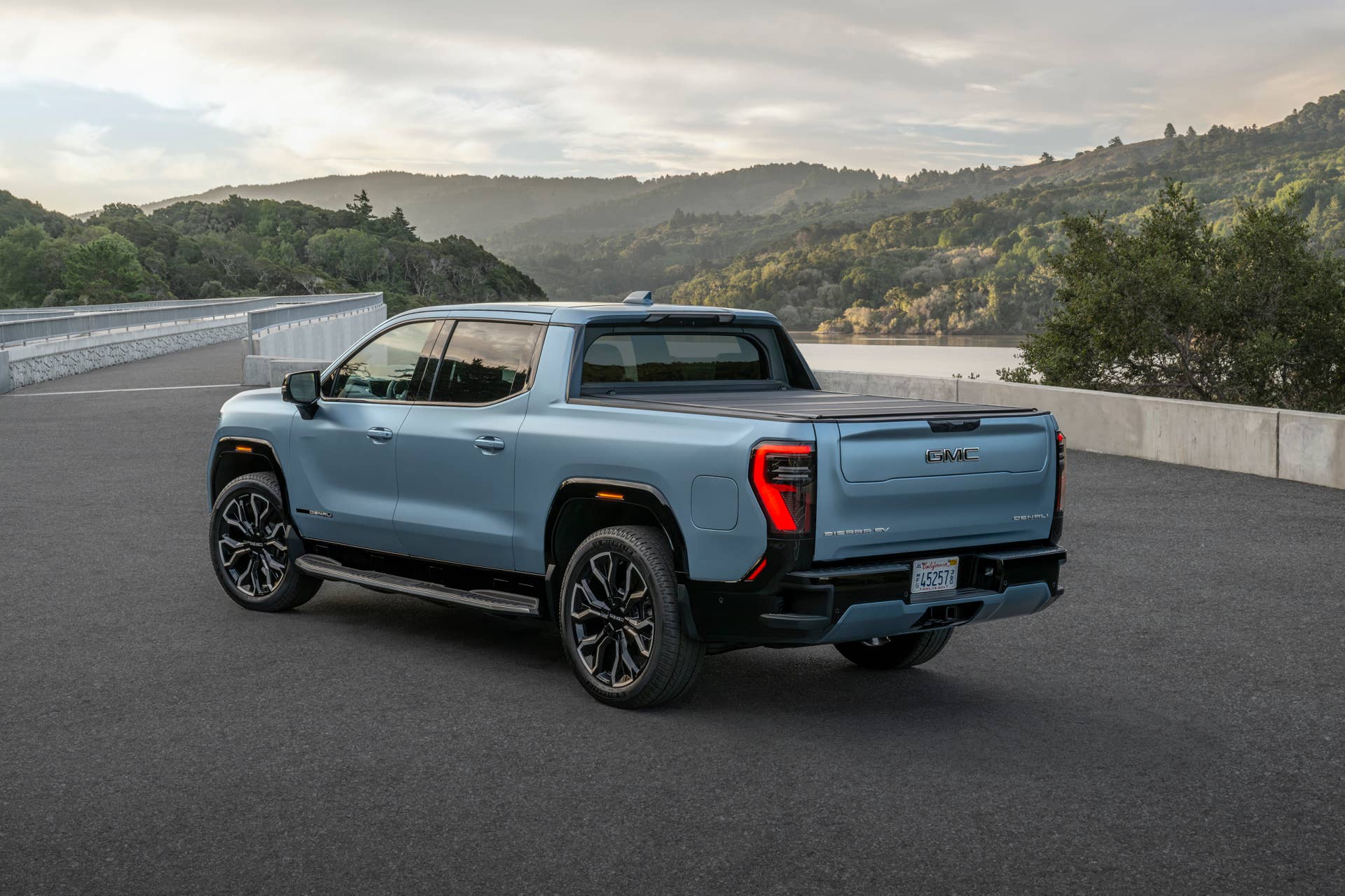 Ranking The 5 Most Expensive Pickups In America - Autoblog
