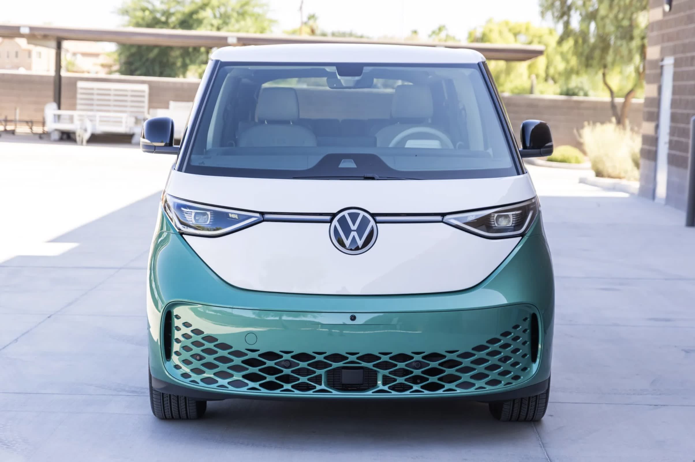 398-Mile VW ID.Buzz 1st Edition Sold At Huge Loss - Autoblog