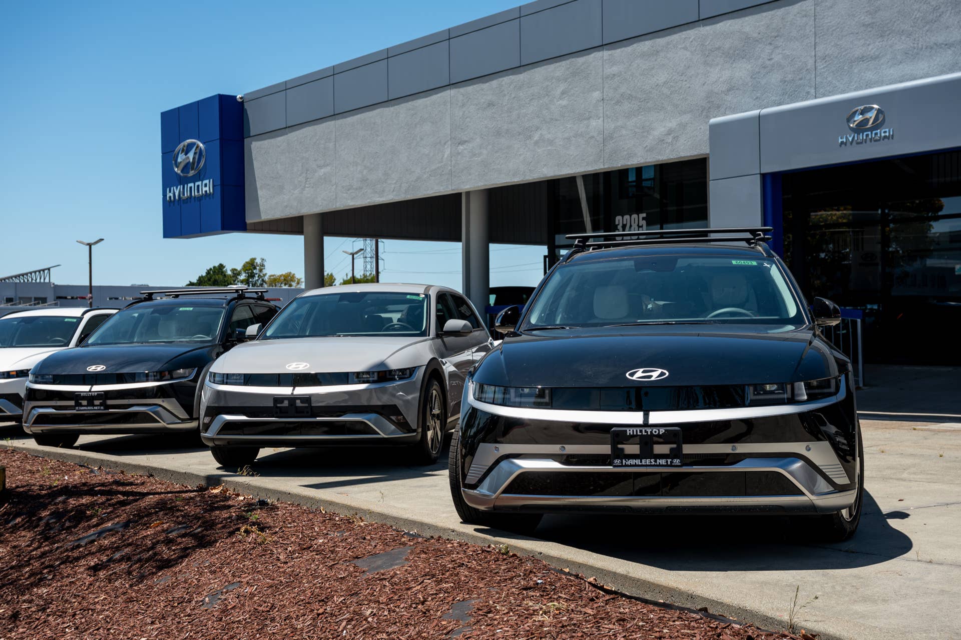 Amazon Autos Is Selling New And Used Cars That Aren't All Hyundais ...